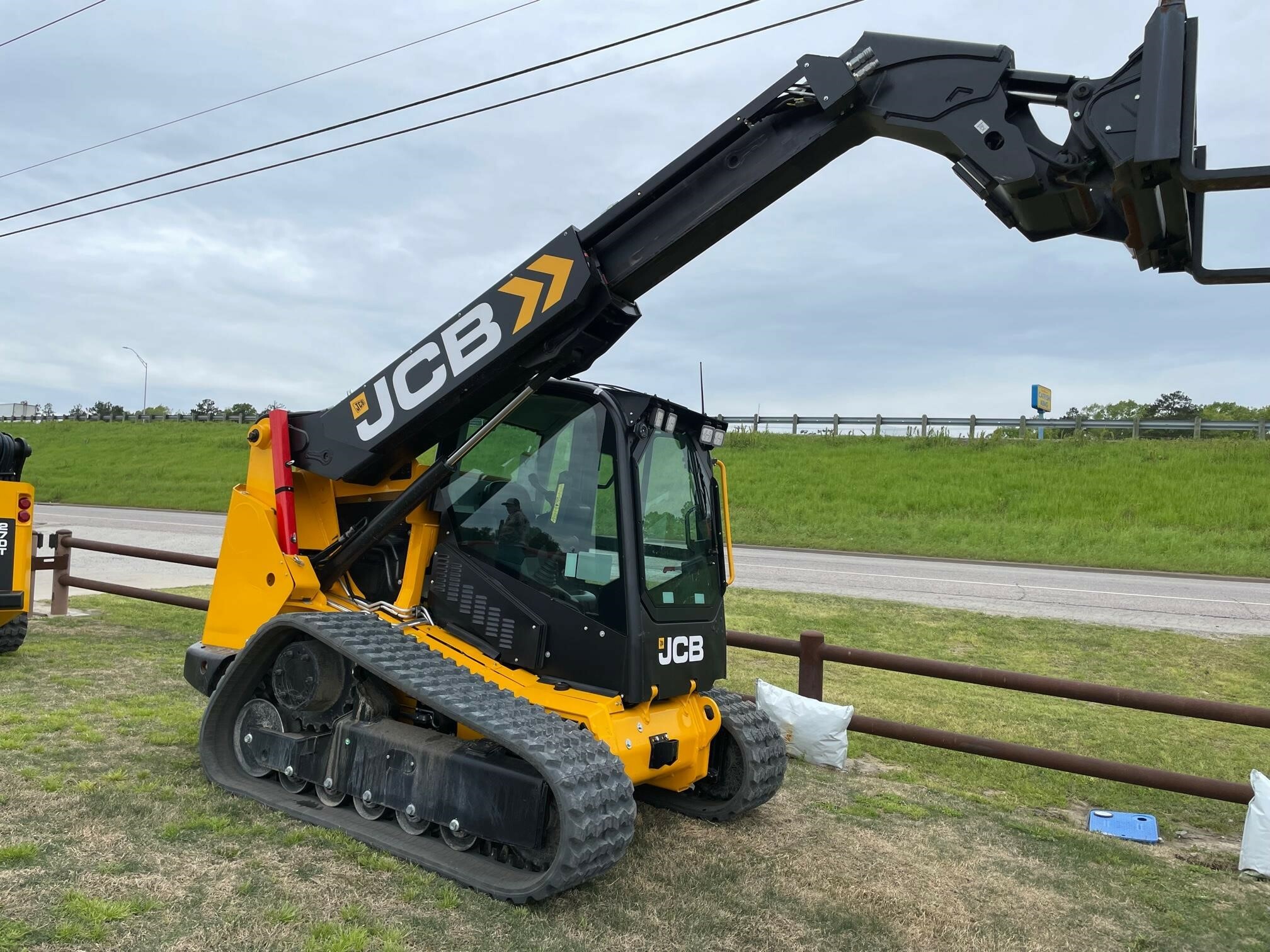 2025 JCB 3TS-8T Skid Steer - $Call | Machinery Pete