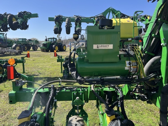 2022 John Deere 1725C Planter - $160,624 | Machinery Pete
