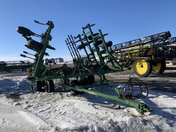 Used Chisel Plows for Sale - 344 Listings | Machinery Pete