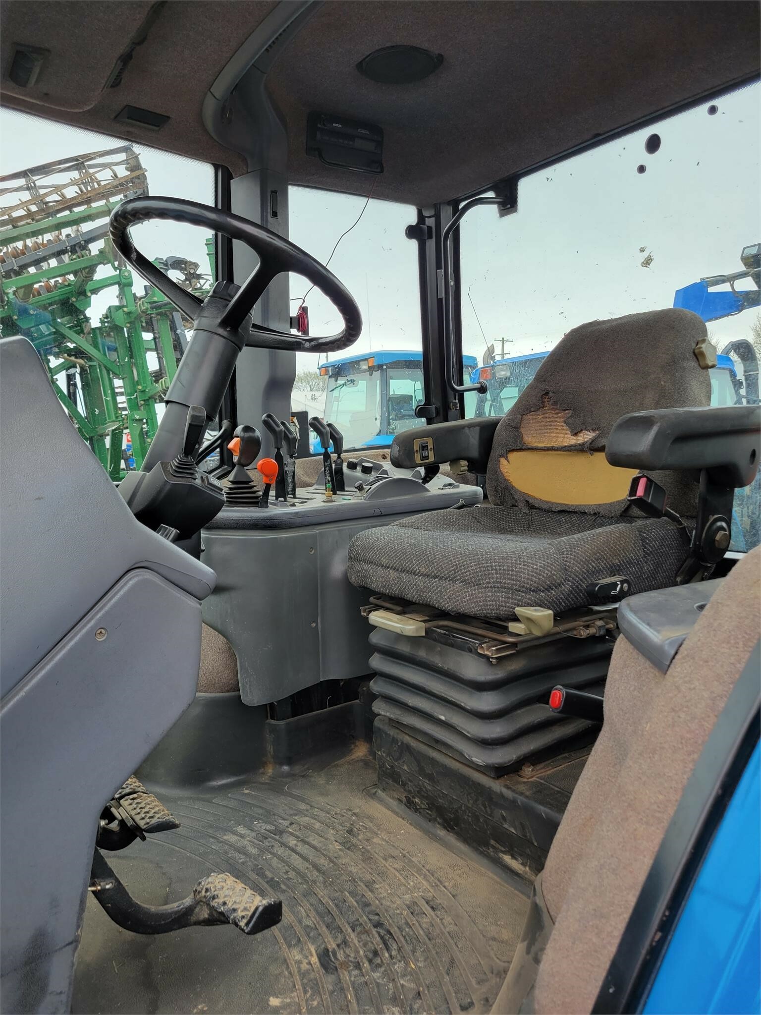 1998 New Holland 8970 Tractor - $72,500 | Machinery Pete