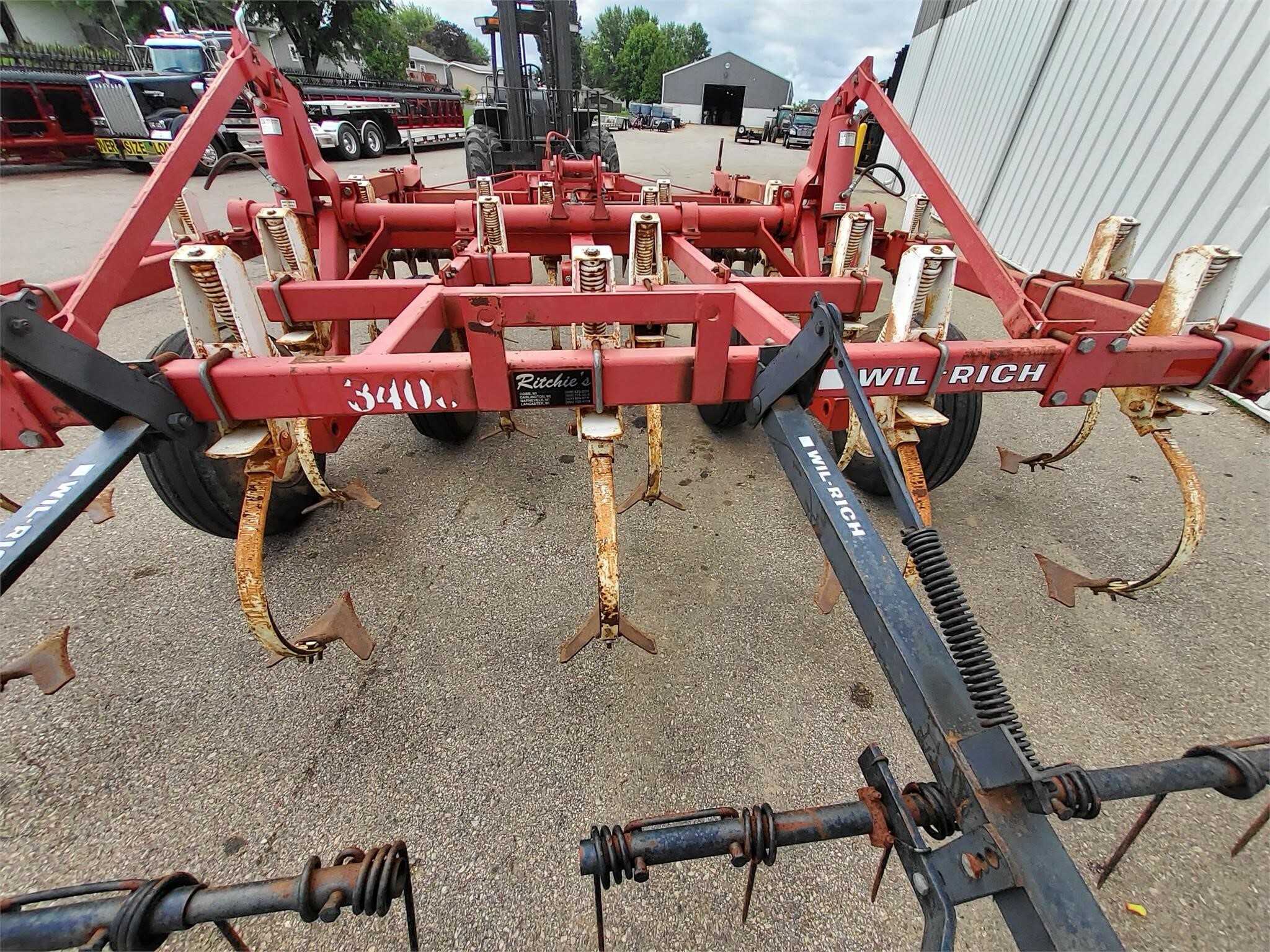 Wil-Rich 3400 Field Cultivator - $8,950 | Machinery Pete