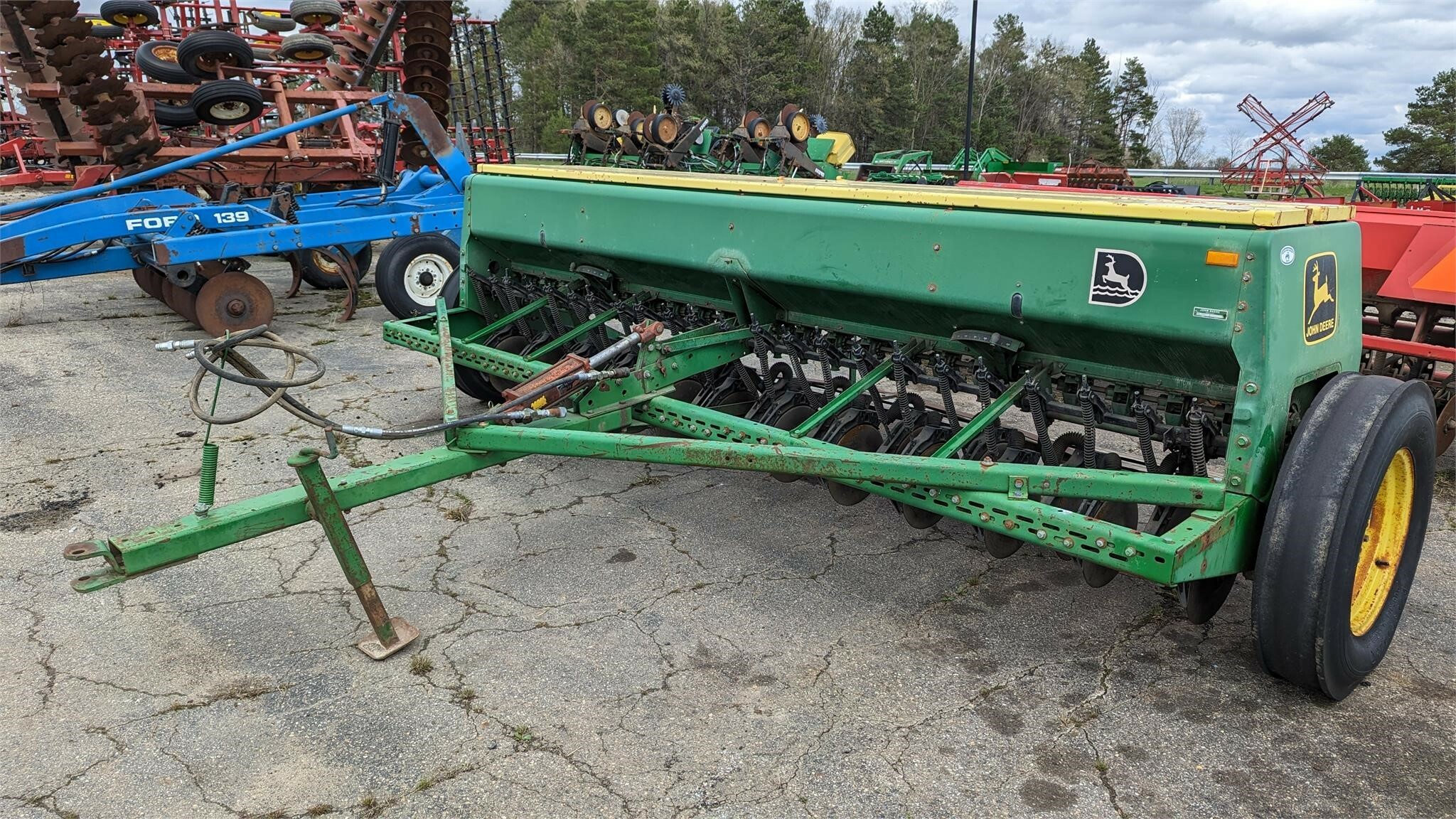 John Deere 8300 Drill - $3,900 | Machinery Pete