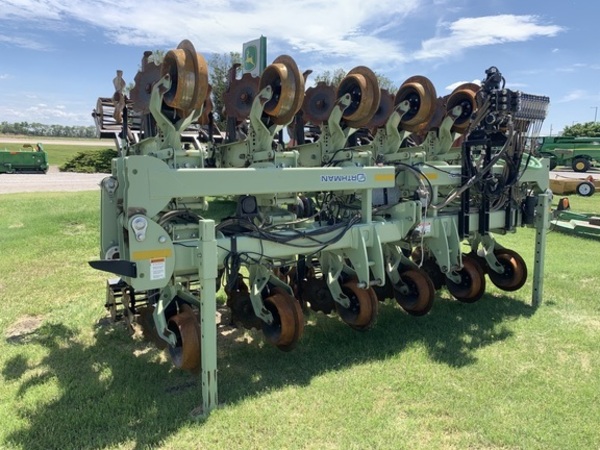 Used Strip-Till for Sale - 121 Listings | Machinery Pete