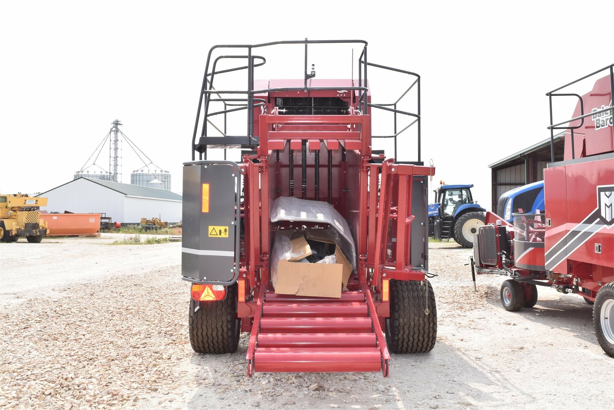 2023 Bale Baron 4250T Bale Wagons and Trailer - $117,000 | Machinery Pete