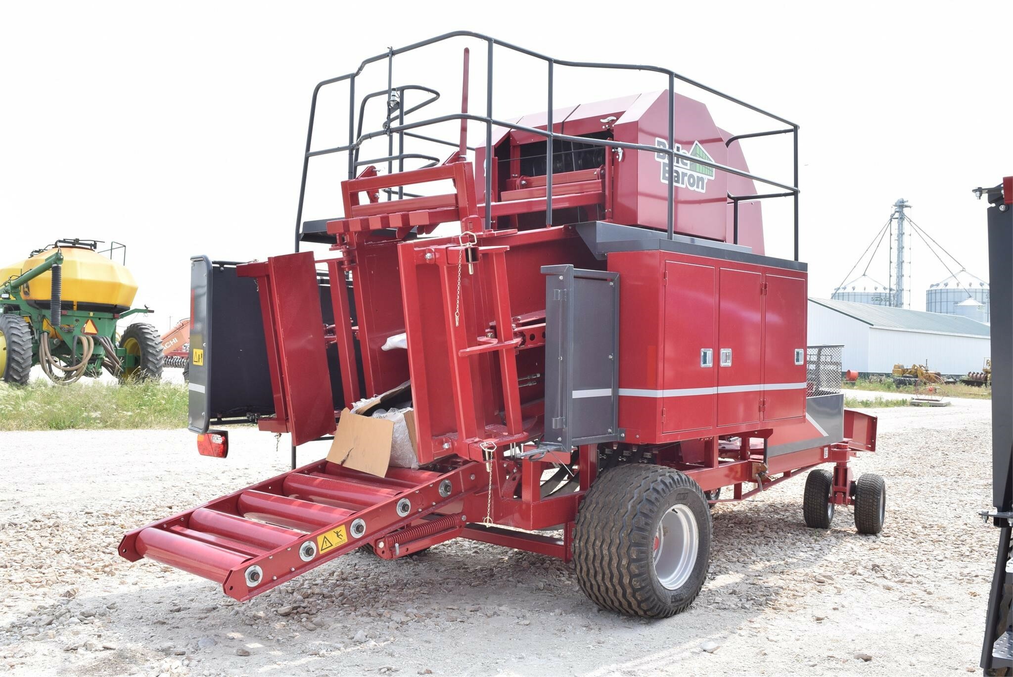 2023 Bale Baron 4250T Bale Wagons and Trailer - $117,000 | Machinery Pete