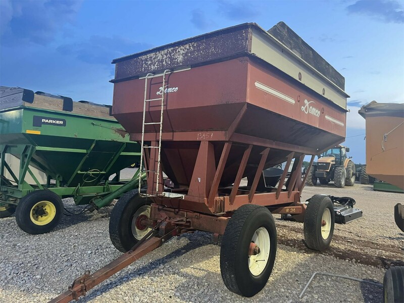Used Demco Tanks for Sale - 15 Listings | Machinery Pete