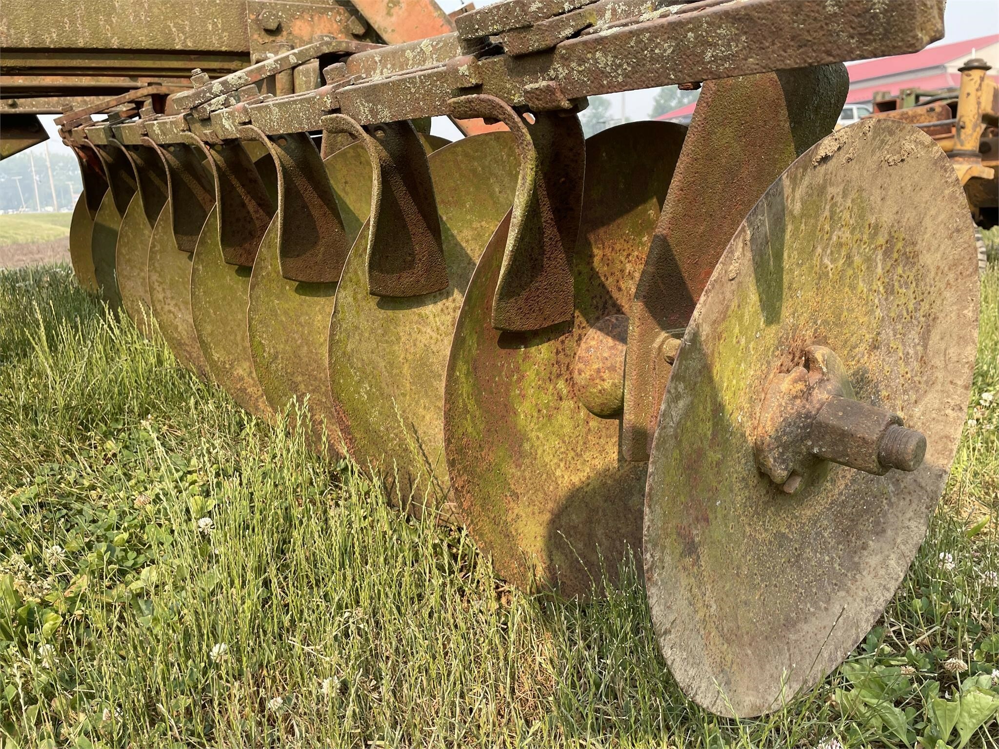 Allis Chalmers 2300 Disk - $2,700 | Machinery Pete