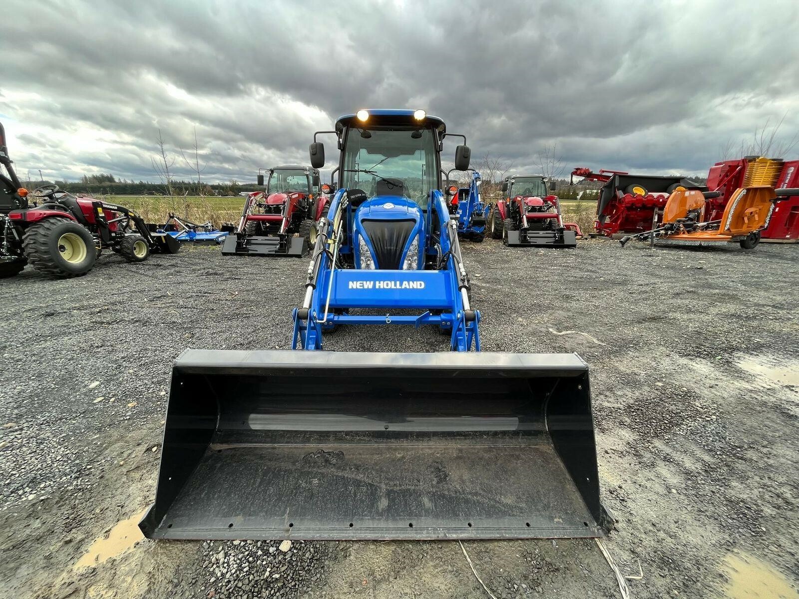 2023-new-holland-boomer-40-tractor-49-900-machinery-pete