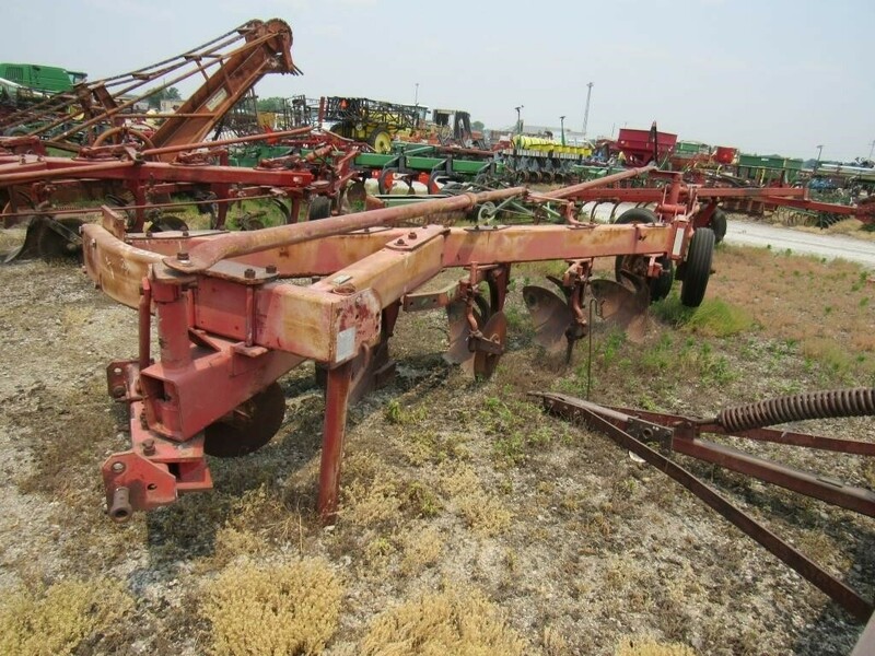 Used White Plows for Sale - 34 Listings | Machinery Pete