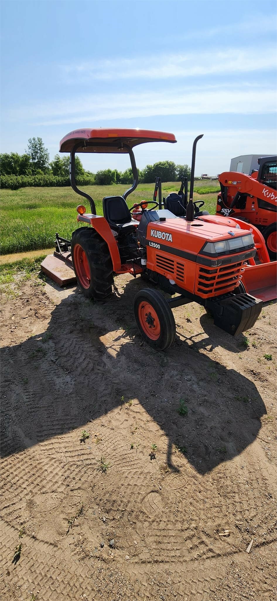 Kubota L2500 Tractor - $7,900 | Machinery Pete