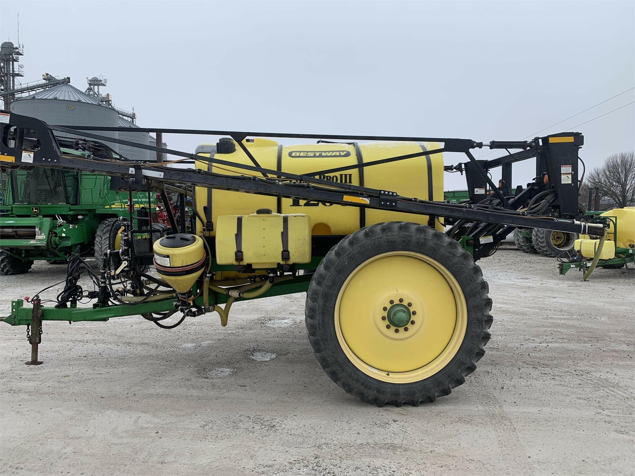 2004 Bestway Field Pro III 1200 Pull-Type Sprayer - $9,500 | Machinery Pete
