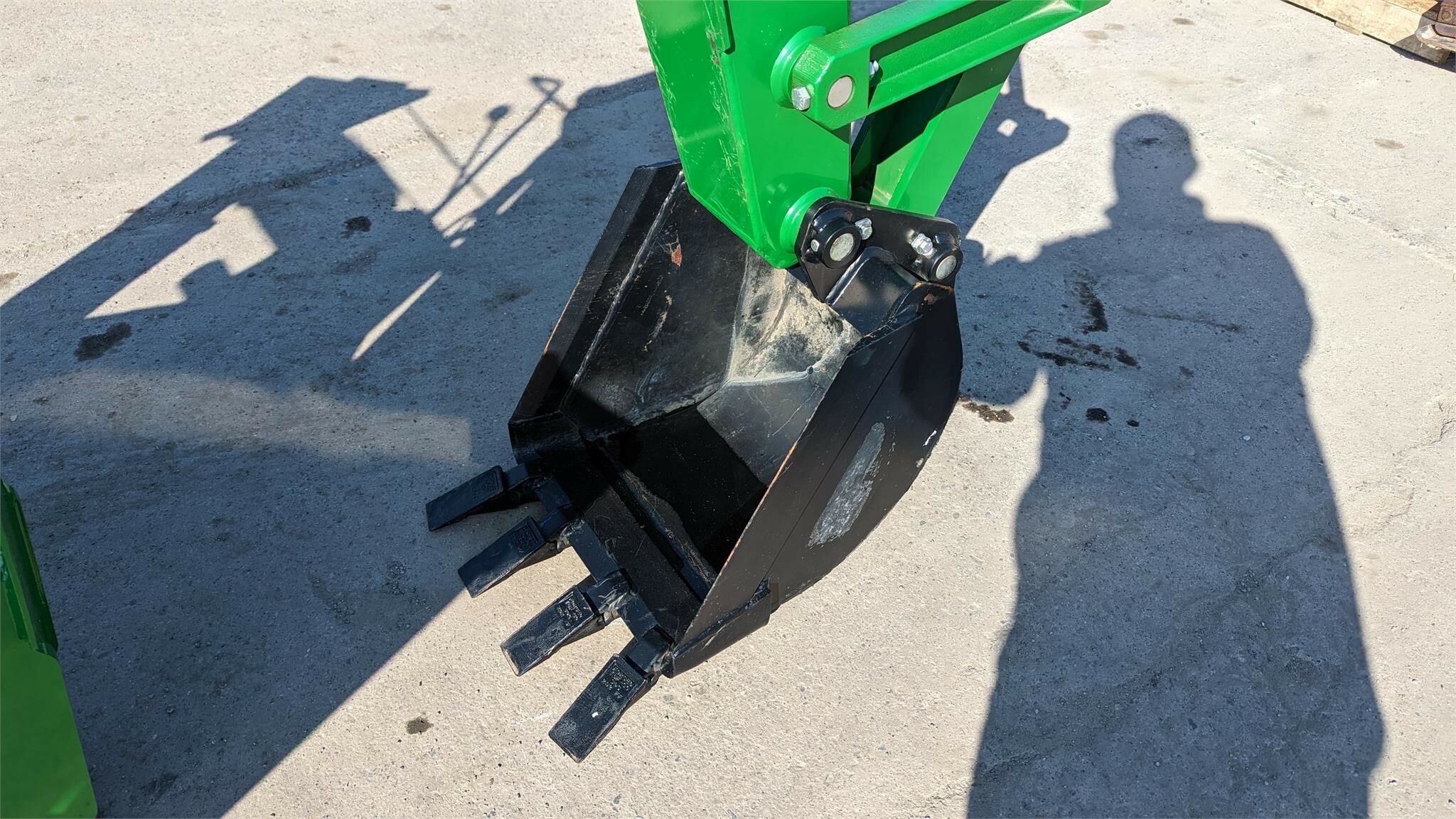 John Deere 595 Backhoe - $10,900 | Machinery Pete