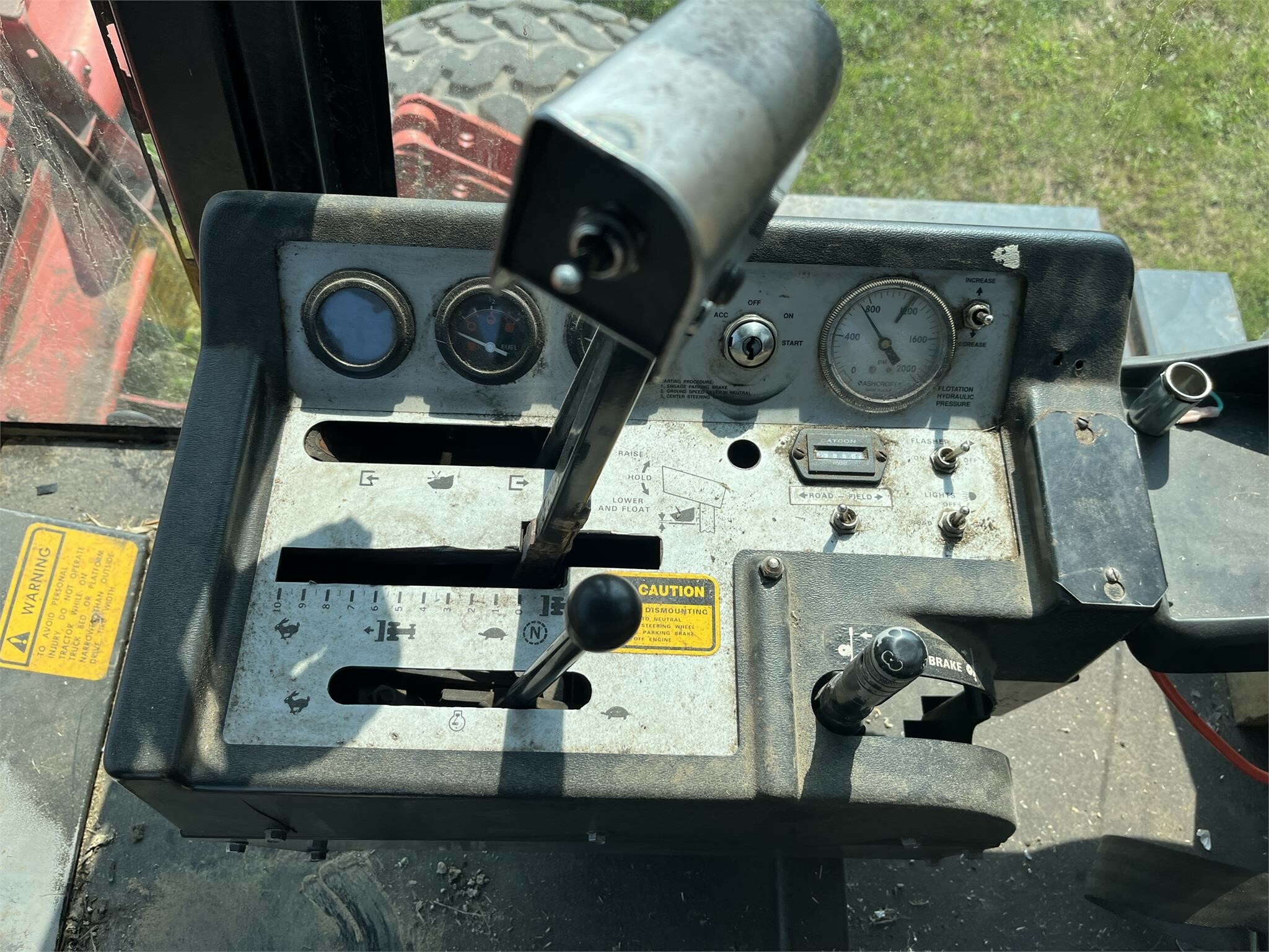 1995 Case IH 8840 Self-Propelled Windrowers and Swather - $12,995 ...