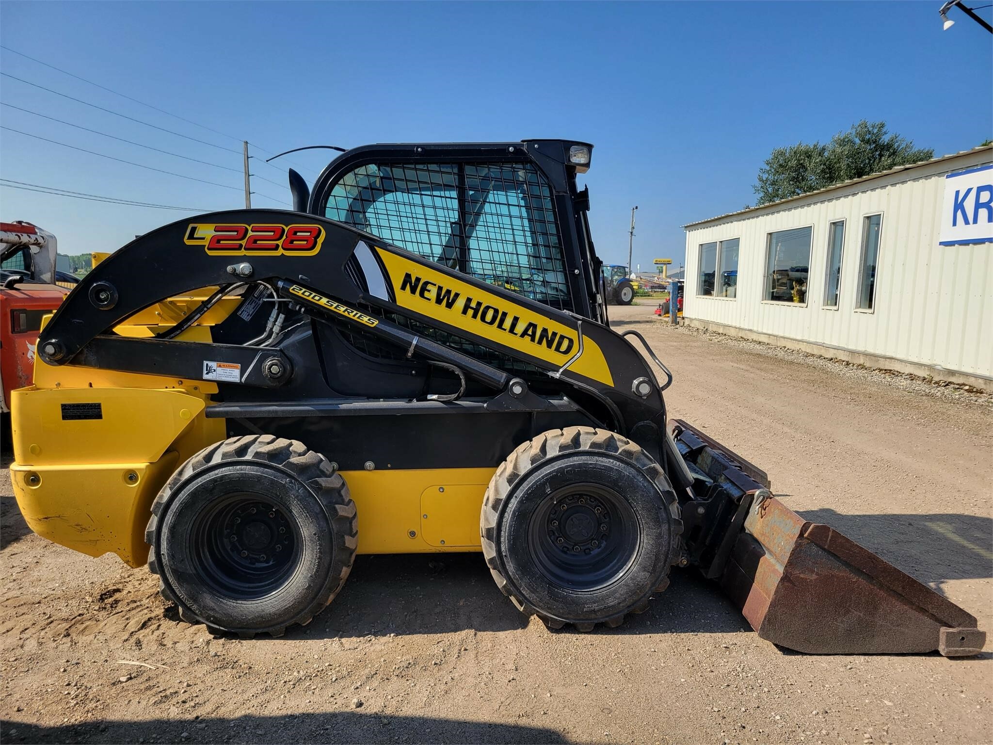 2019 New Holland L228 Skid Steer - $41,500 | Machinery Pete