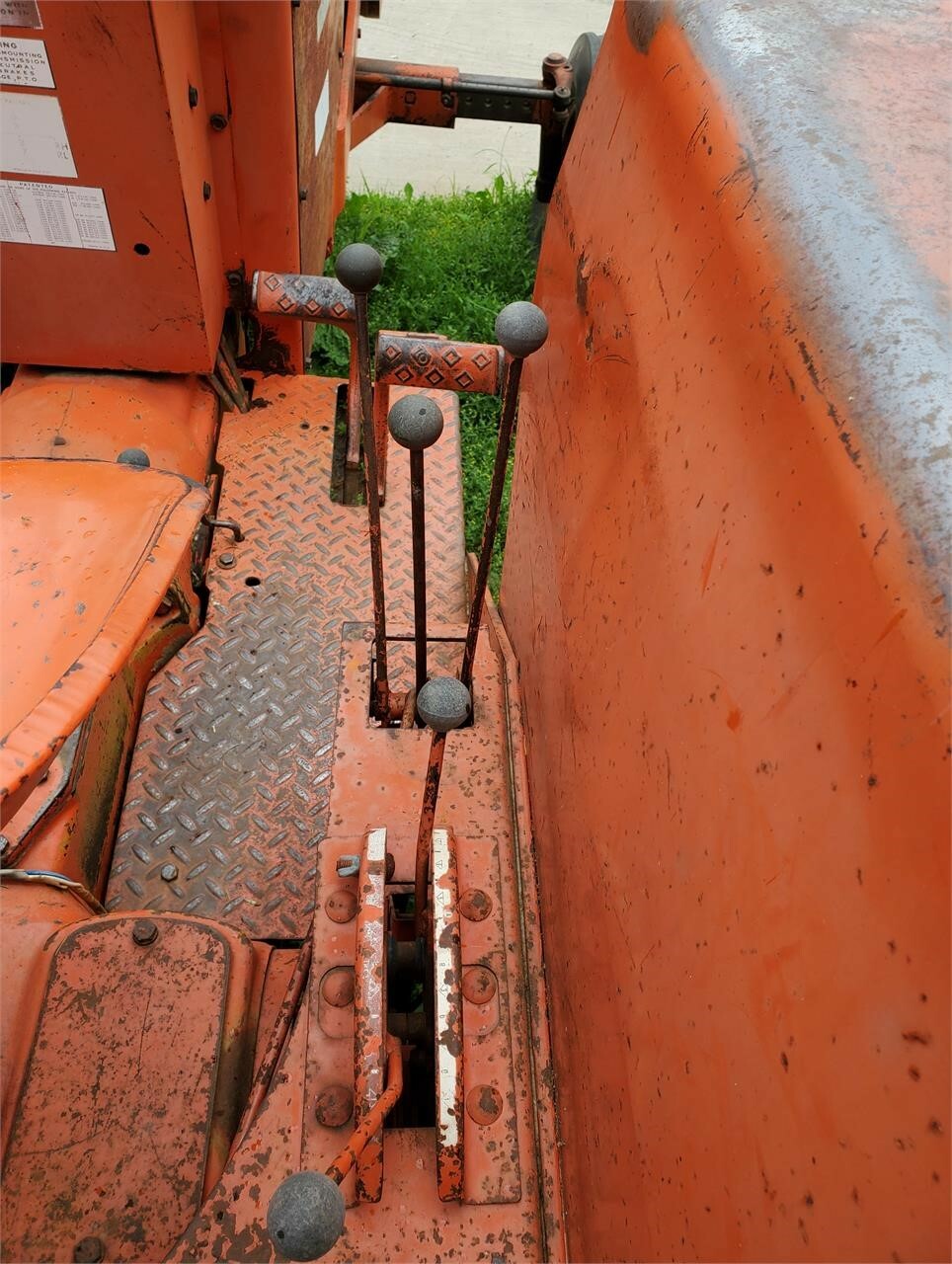 1970 Allis Chalmers 180 Tractor - $5,800 | Machinery Pete