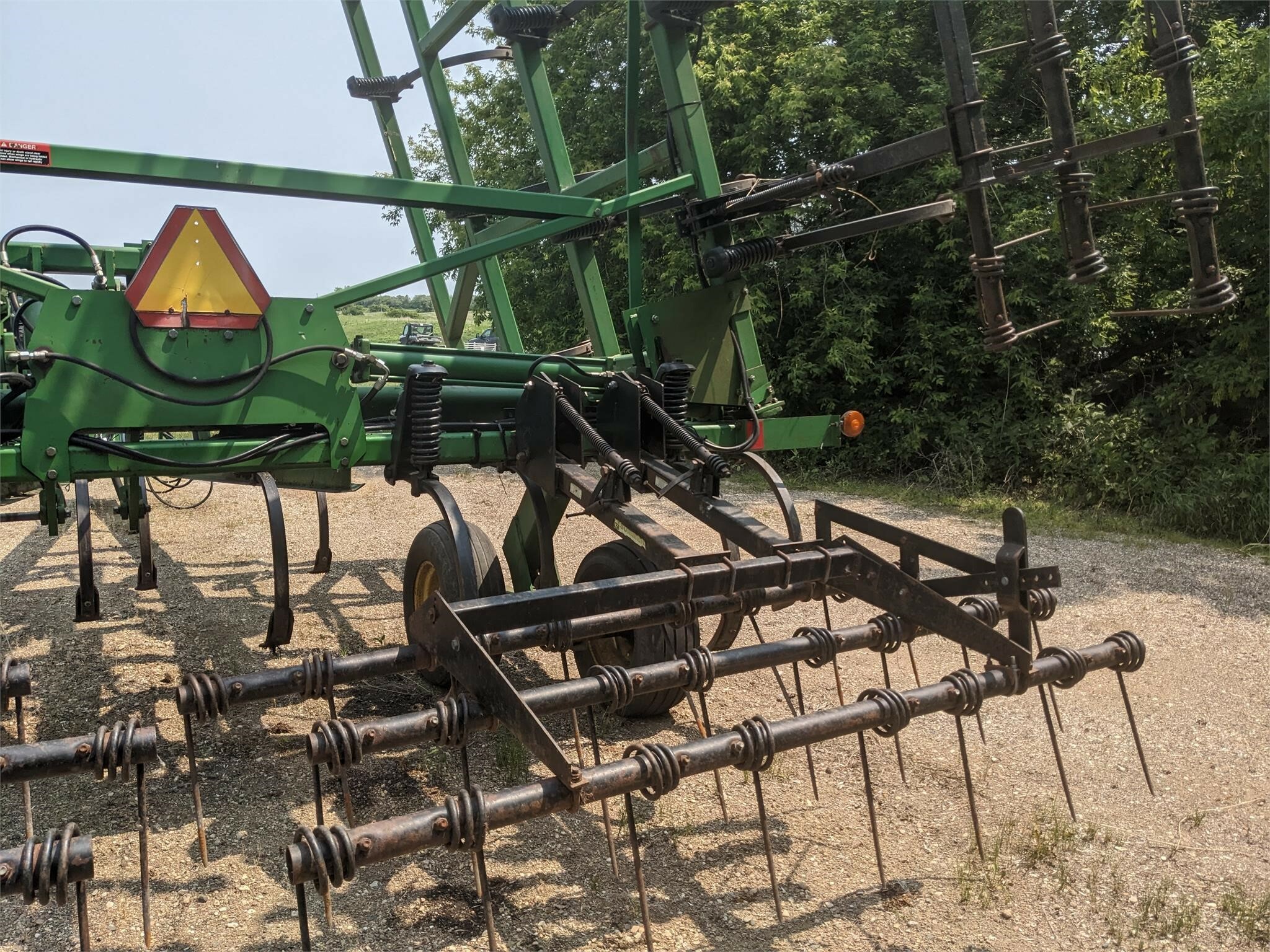 John Deere 680 Chisel Plow - $16,000 | Machinery Pete