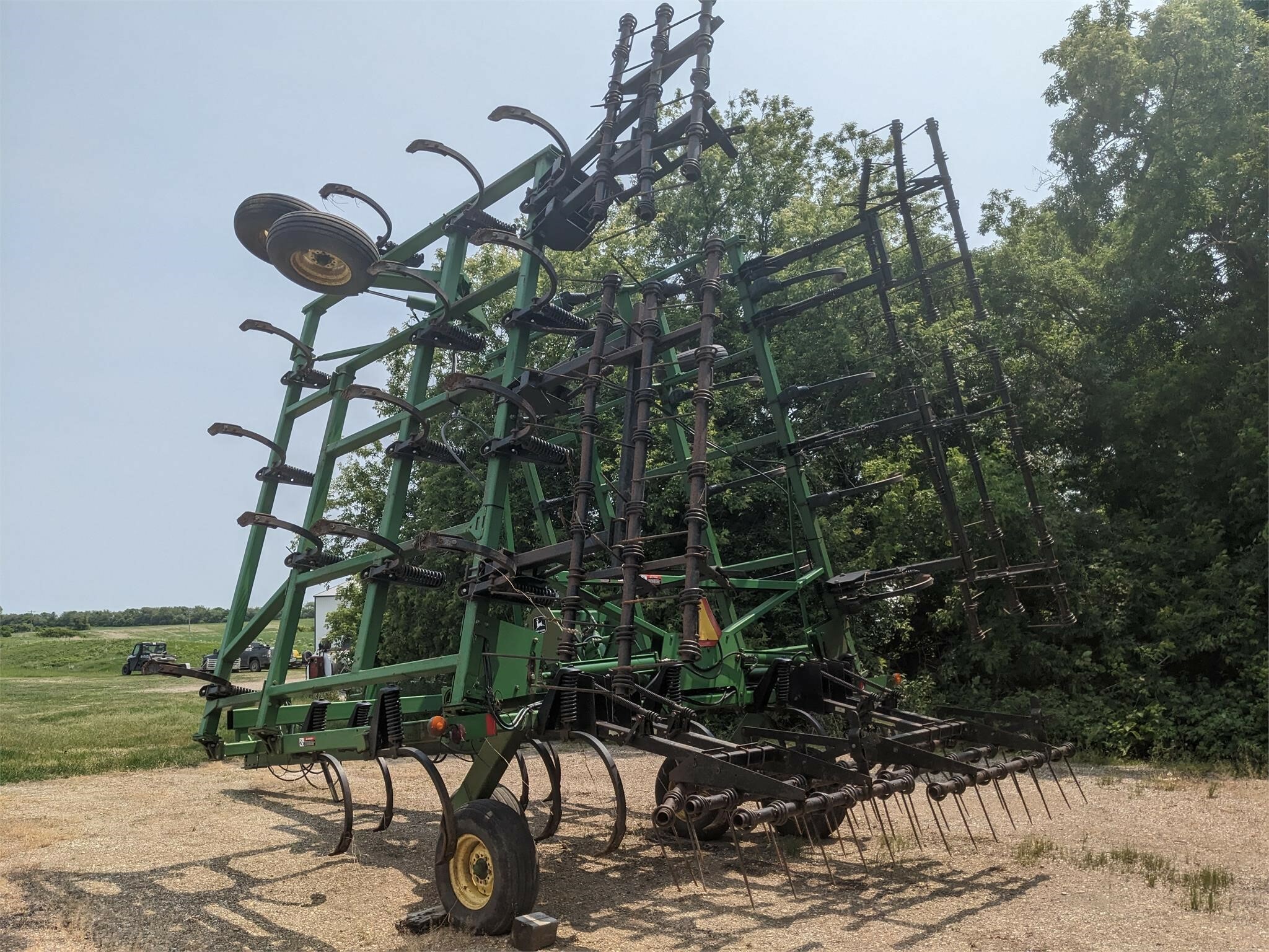 John Deere 680 Chisel Plow - $16,000 | Machinery Pete