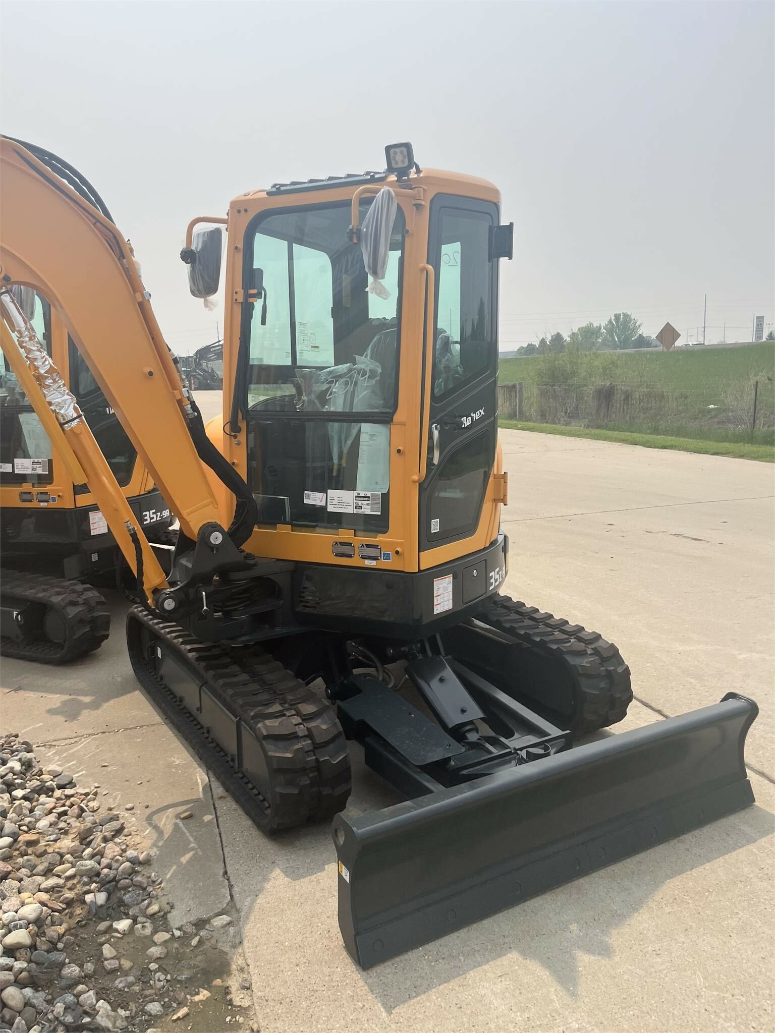 2023 Hyundai ROBEX 35Z-9A Mini Excavator - $Call | Machinery Pete