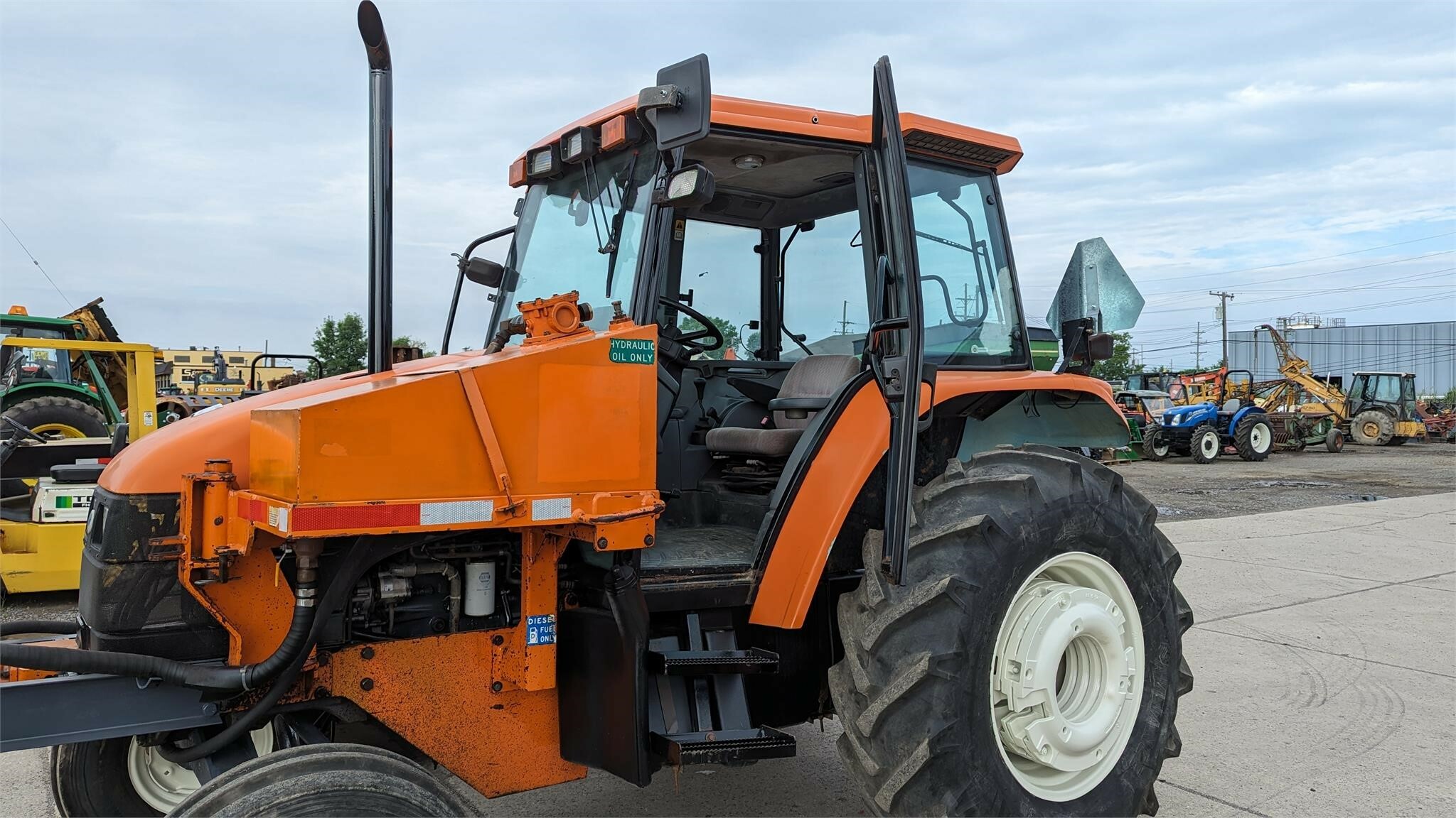 1998 New Holland TS90 Tractor - $19,500 | Machinery Pete