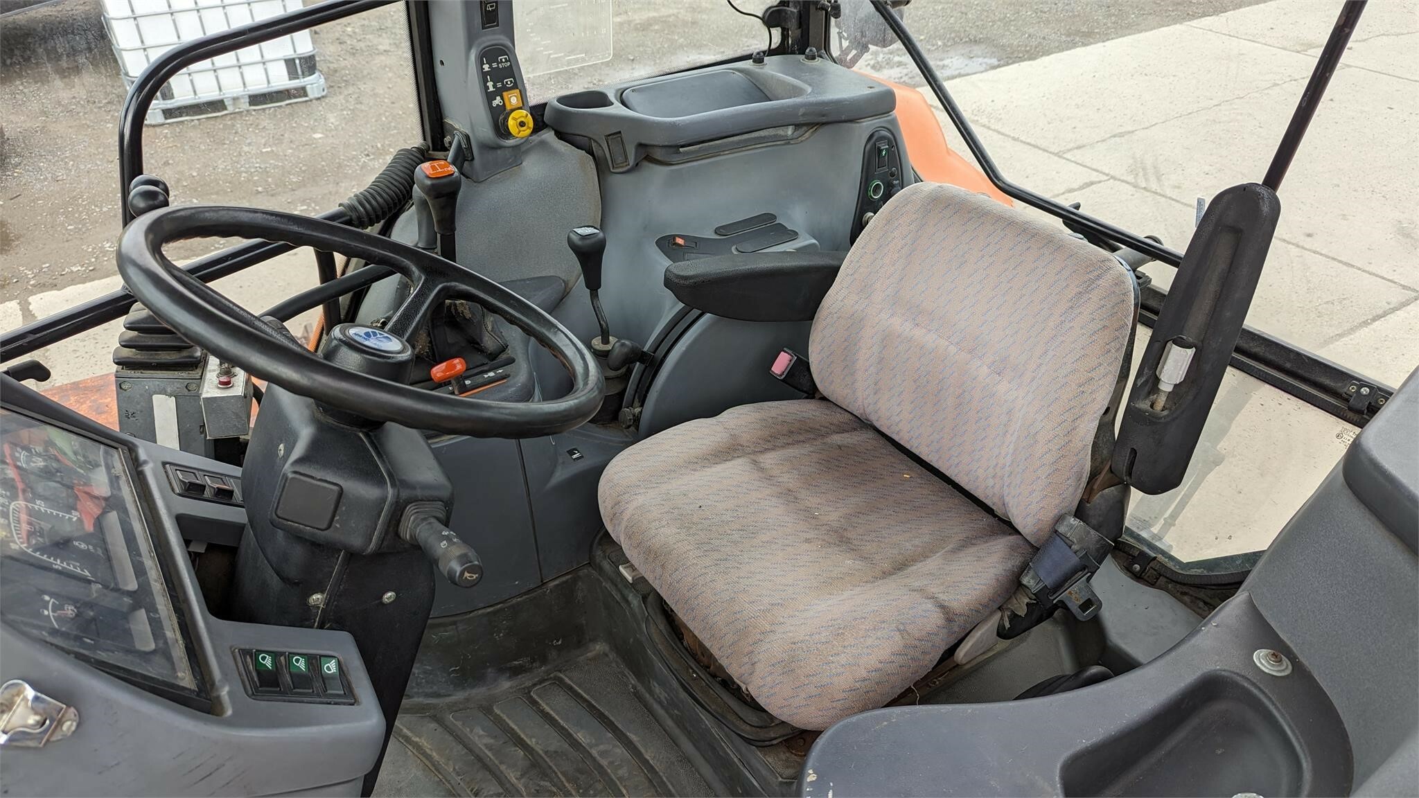 1998 New Holland TS90 Tractor - $19,500 | Machinery Pete