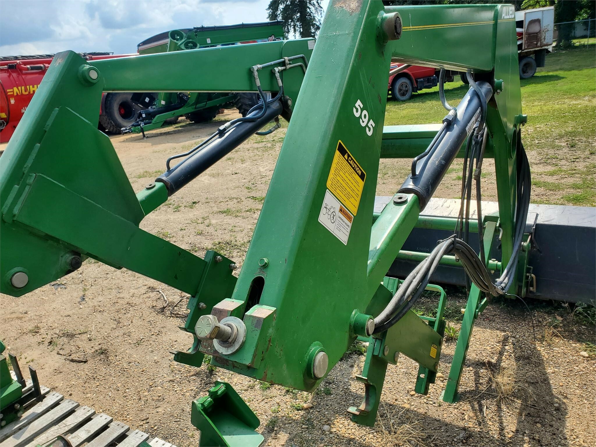 Allied 595 Front End Loader - $4,900 | Machinery Pete