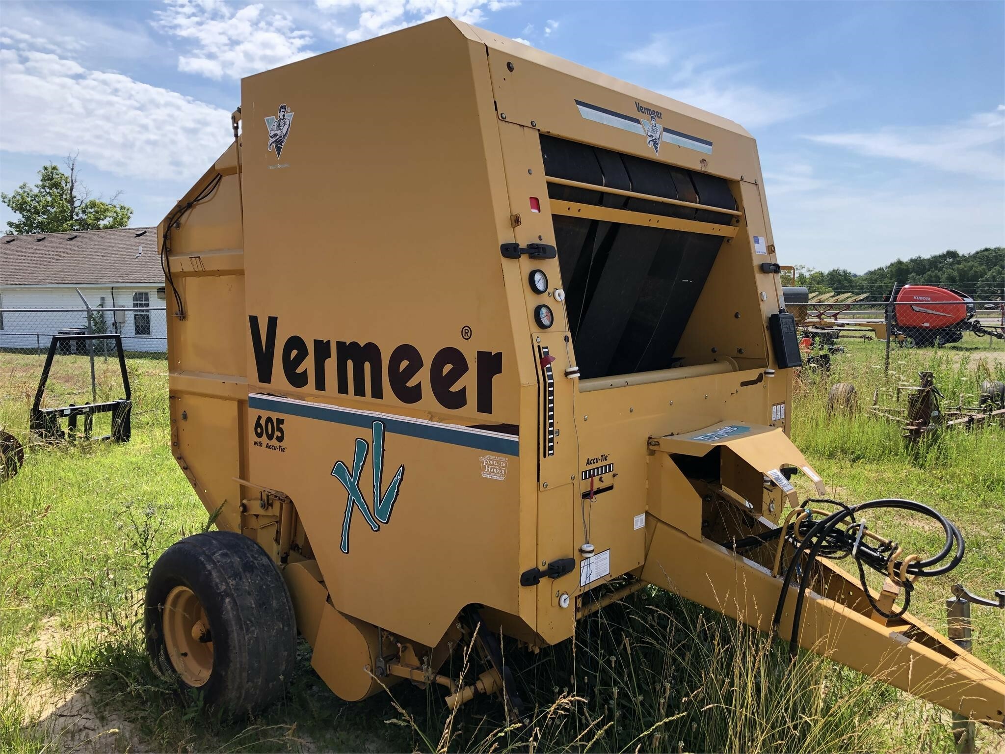 Vermeer 605XL Round Baler - $5,500 | Machinery Pete