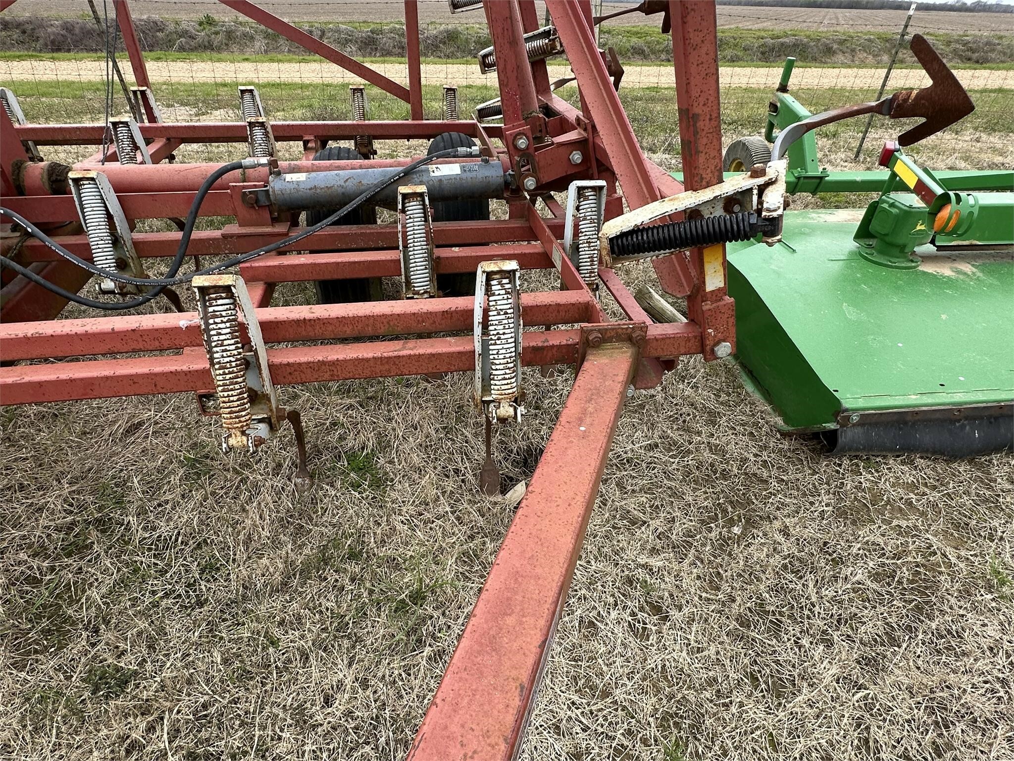 2001 Wil-Rich 2800 Field Cultivator - $7,500 | Machinery Pete