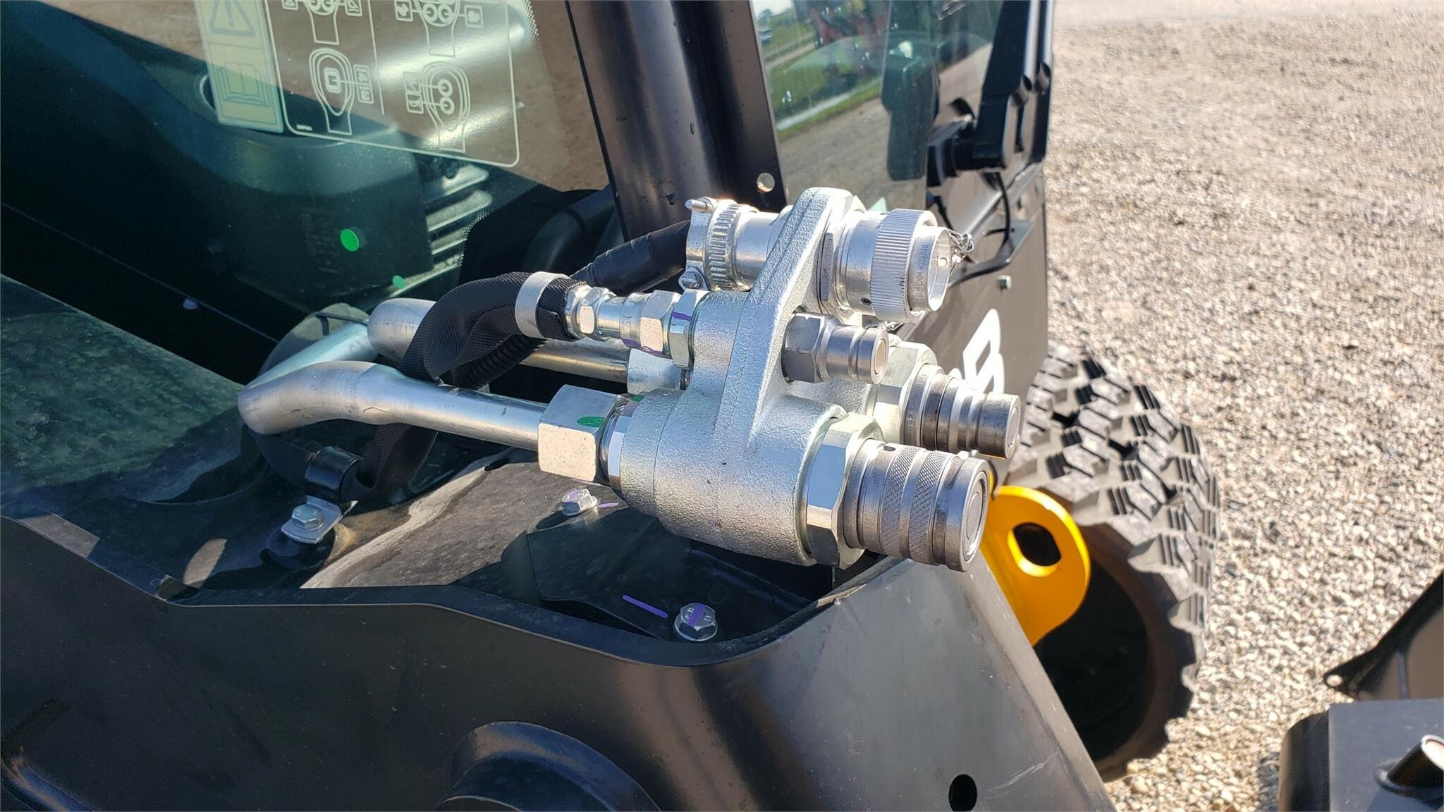 2024 JCB 270T Loader and Skid Steer Attachment - $88,445 | Machinery Pete