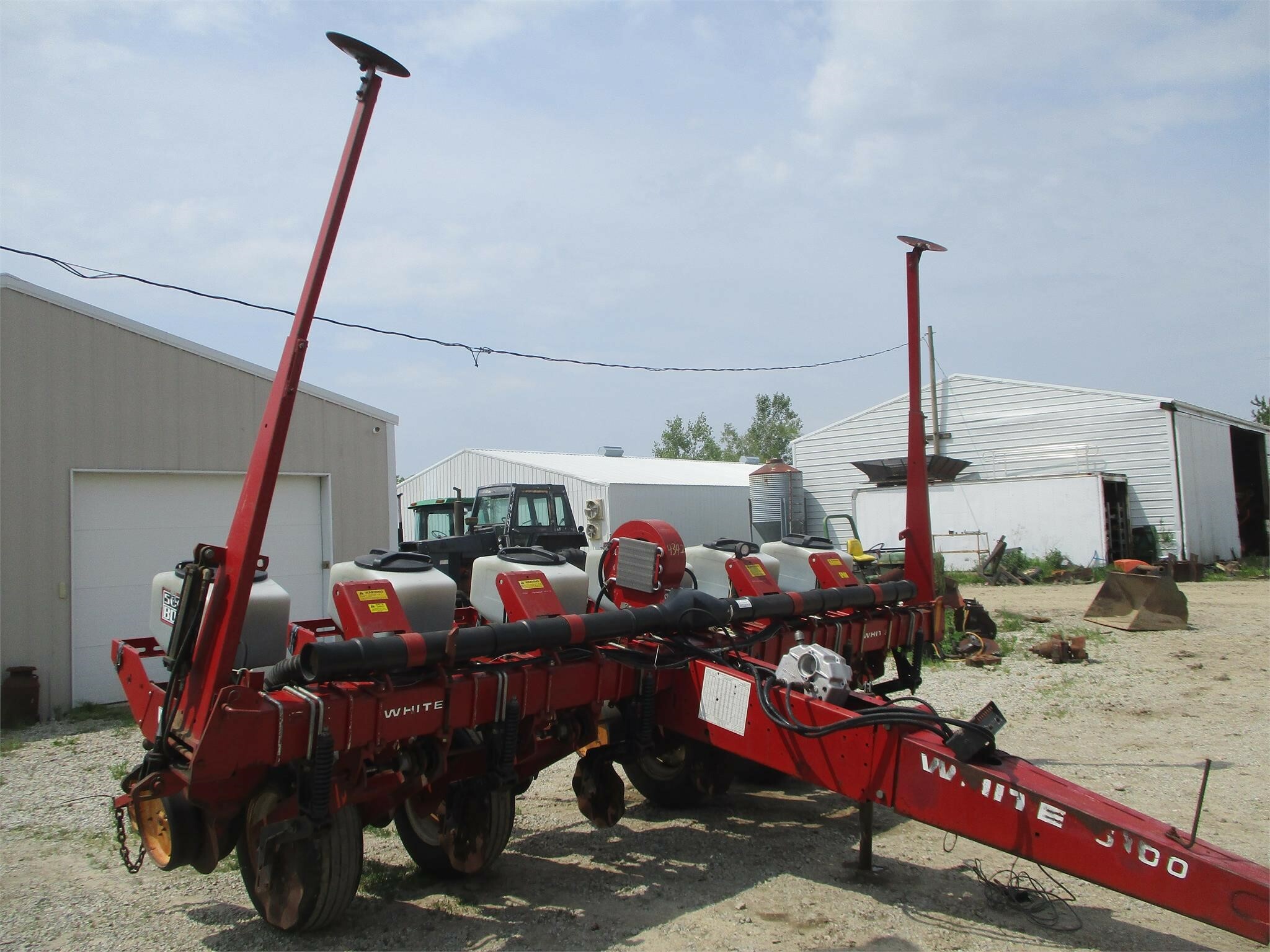 White 5100 Planter - $4,500 | Machinery Pete