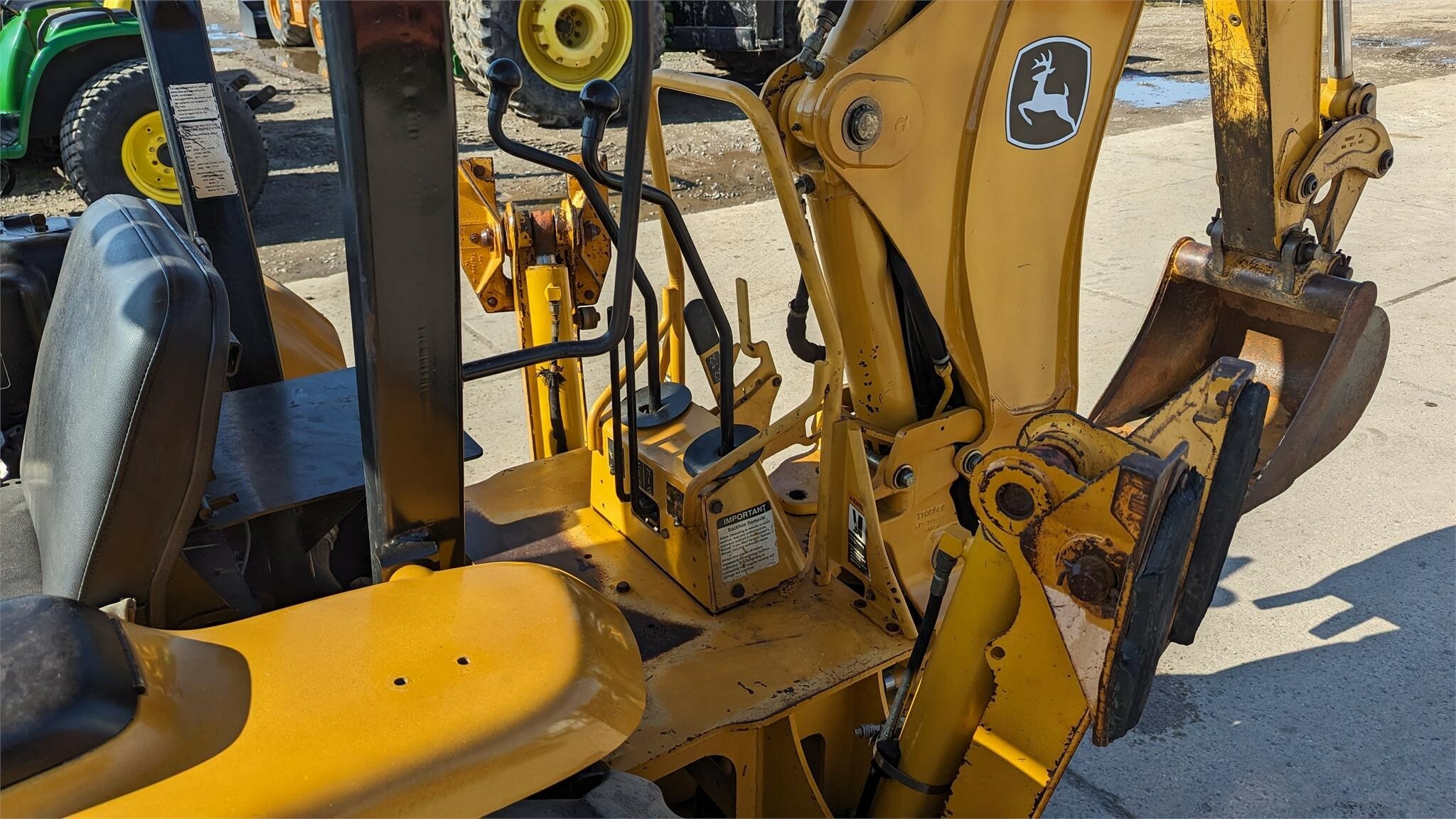 2004 Deere 110 Backhoe - $26,900 | Machinery Pete