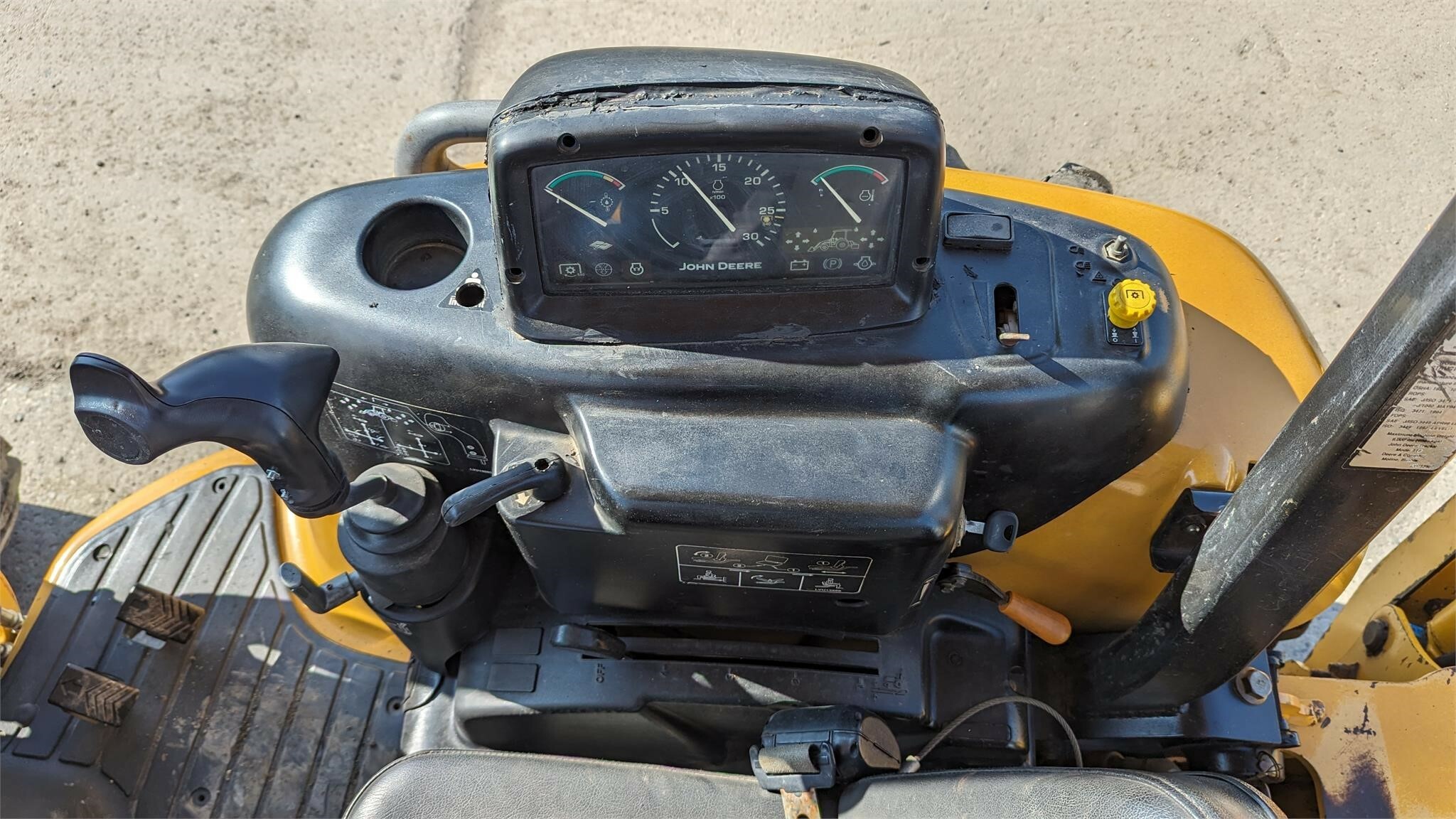 2004 Deere 110 Backhoe - $26,900 | Machinery Pete