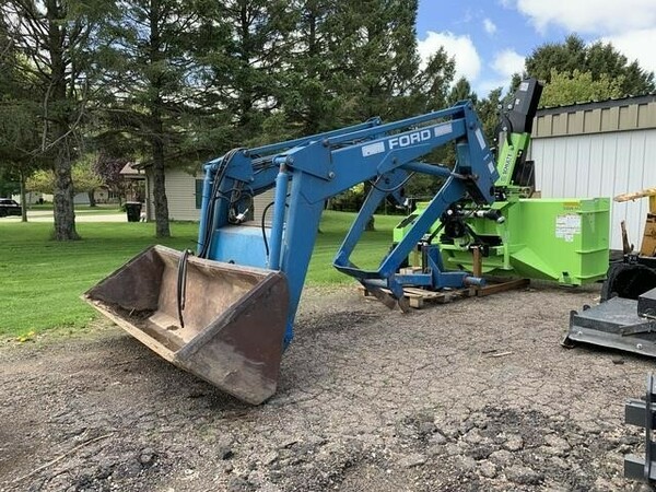 Ford Tractor With Bucket