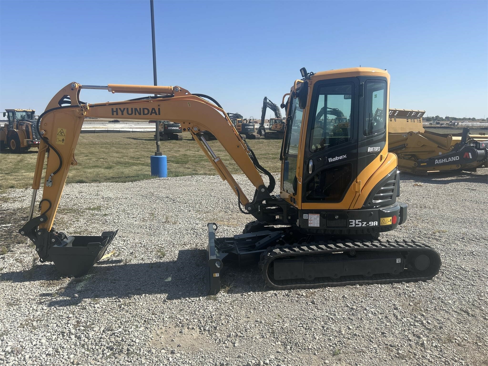2023 Hyundai ROBEX 35Z-9A Mini Excavator - $Call | Machinery Pete