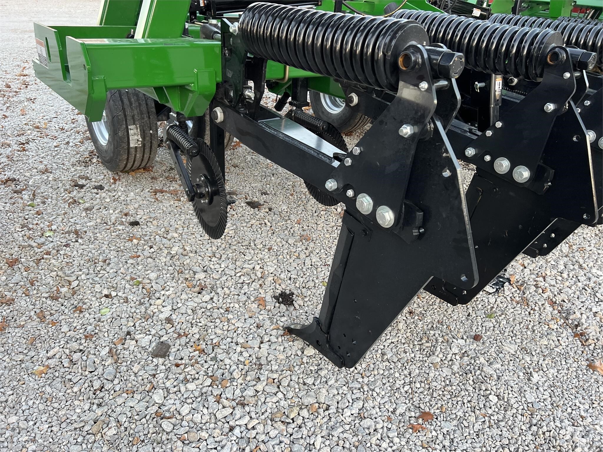 Unverferth Zonebuilder 122 Strip-Till - $34,900 | Machinery Pete