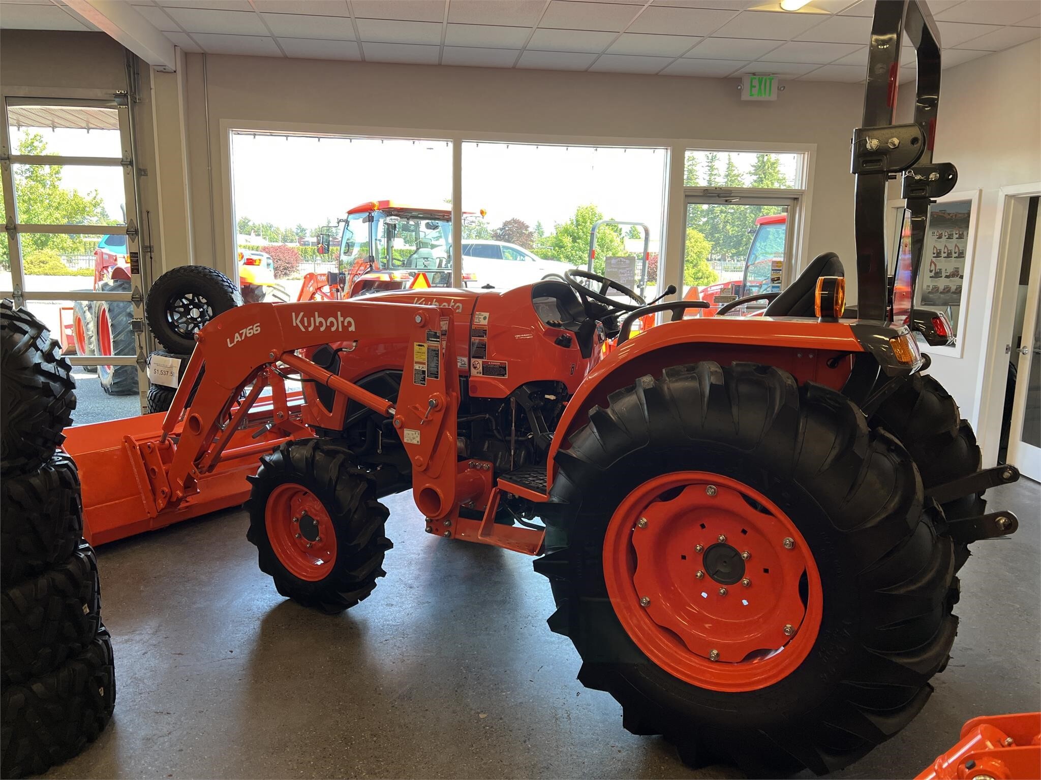 2025 Kubota L4802HST Tractor - $35,410 | Machinery Pete