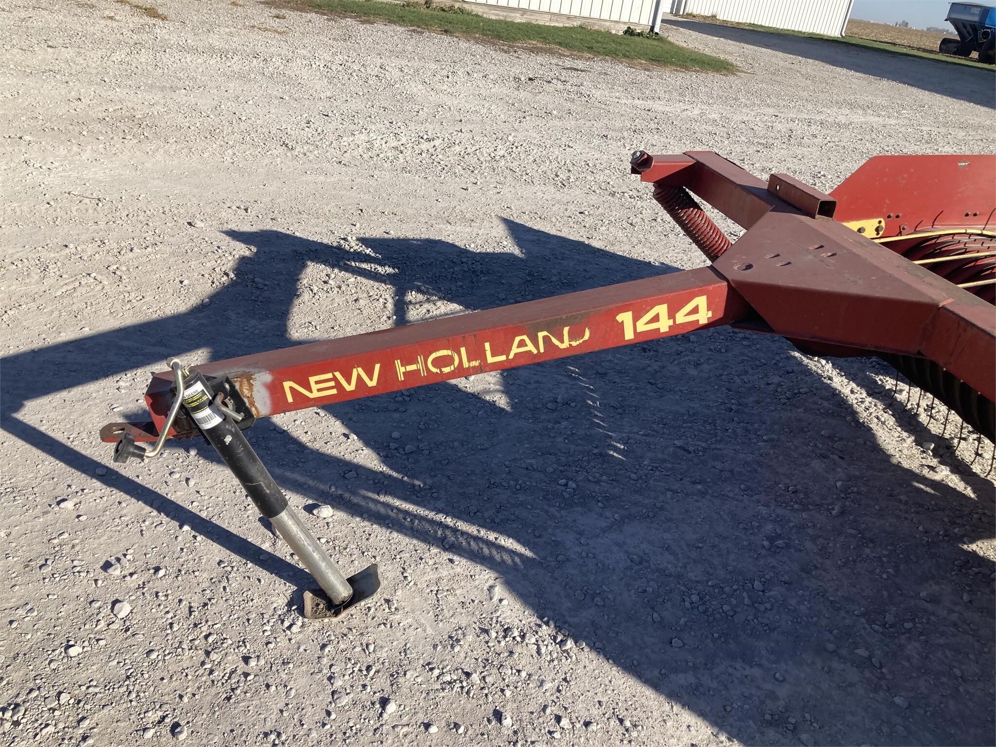 New Holland 144 Inverter - $2,350 | Machinery Pete