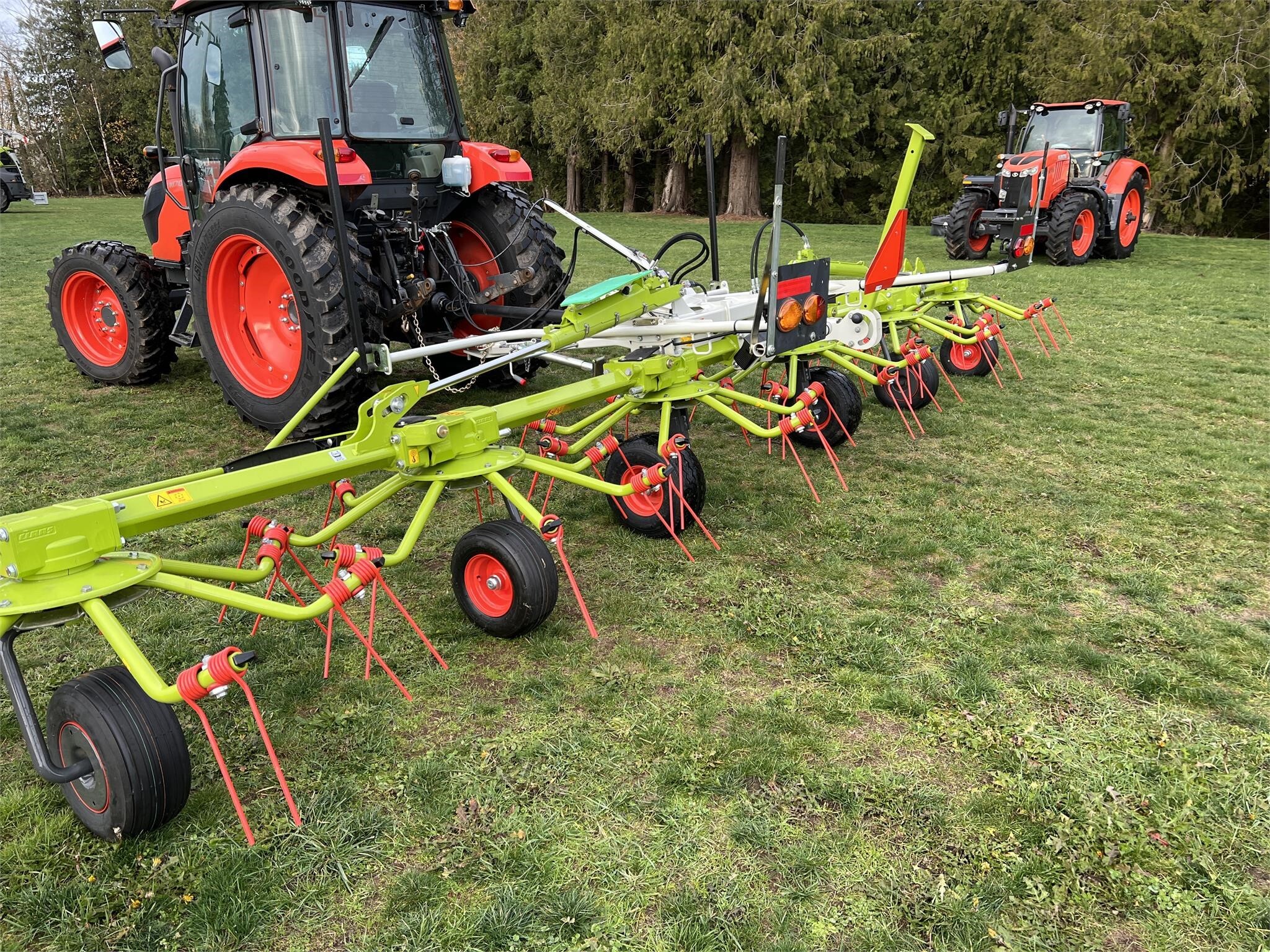 2023 Claas Volto 800TH Tedder - $28,390 | Machinery Pete