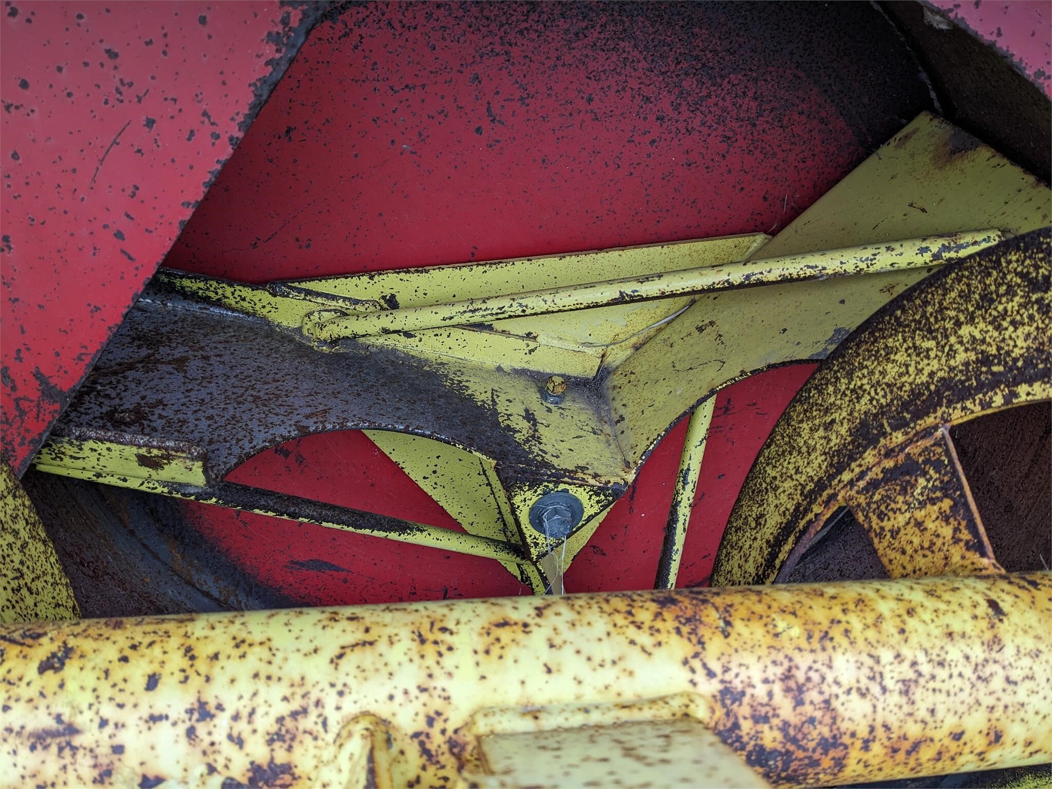 Farm King 960 Snow Blower - $2,000 | Machinery Pete