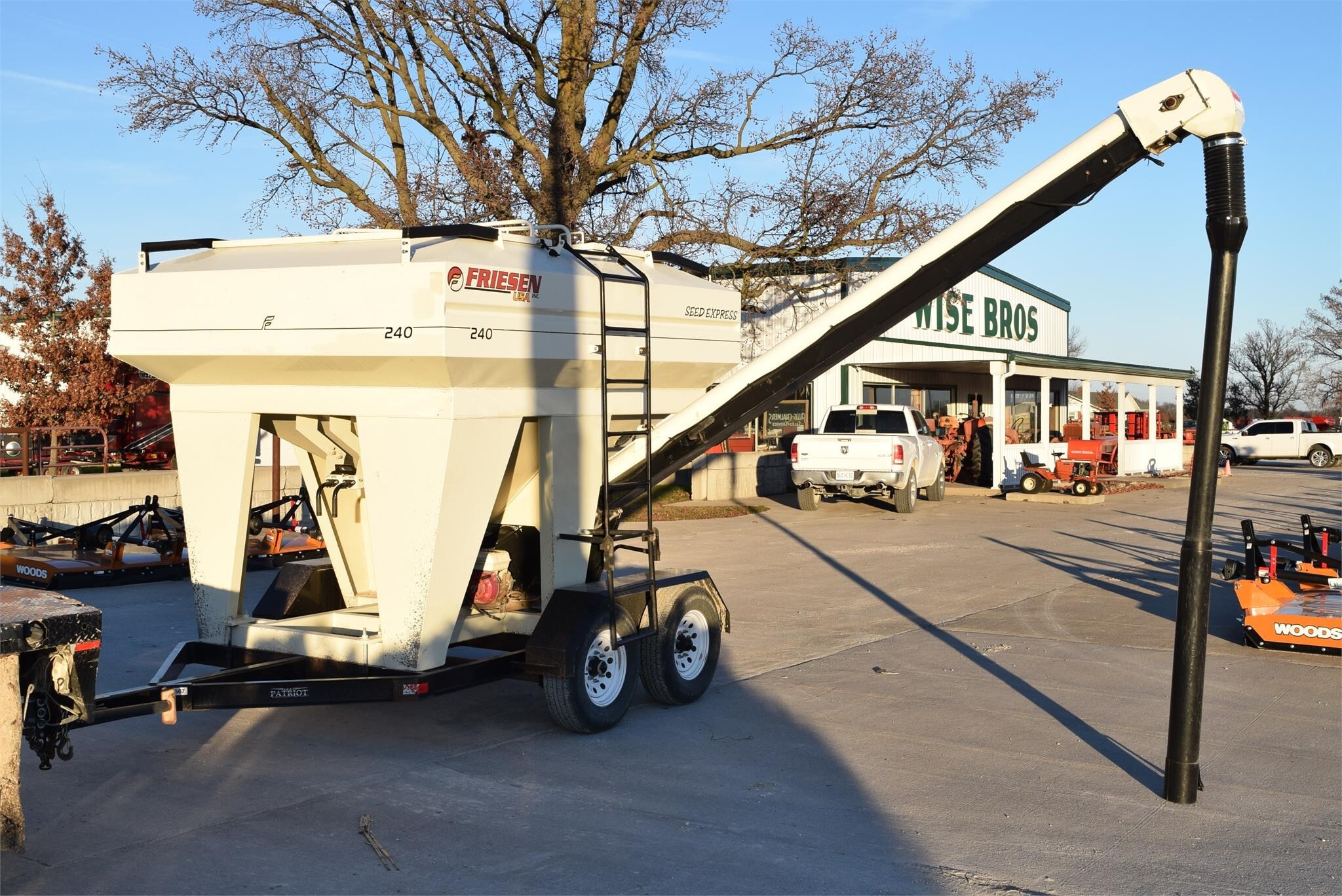 Friesen 240 Seed Tender - $12,500 | Machinery Pete