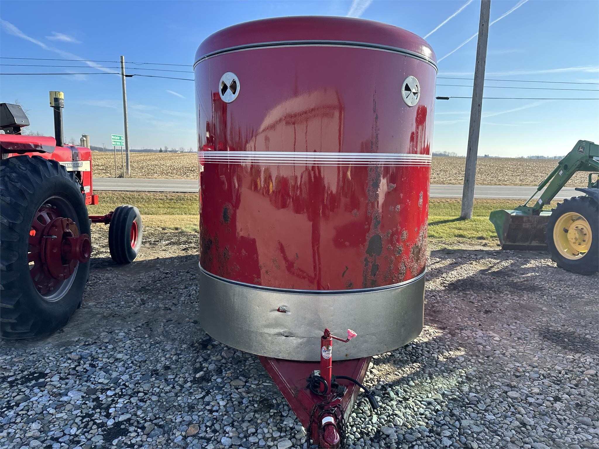 2012 Corn Pro SB-16 6S Livestock Trailer - $6,950 | Machinery Pete