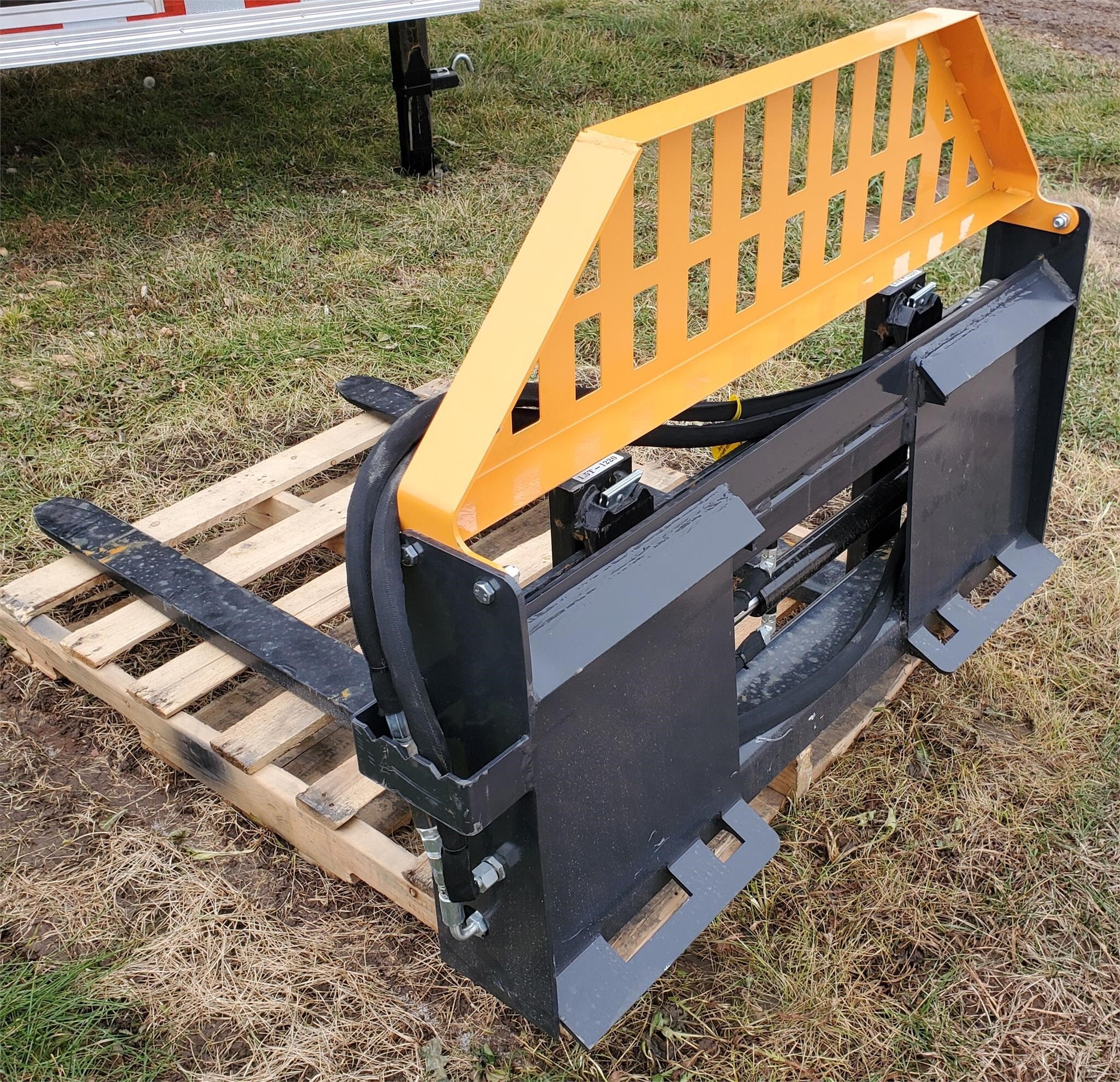 2023 Wolverine PFA-11-3300G Loader and Skid Steer Attachment - $1,500 ...