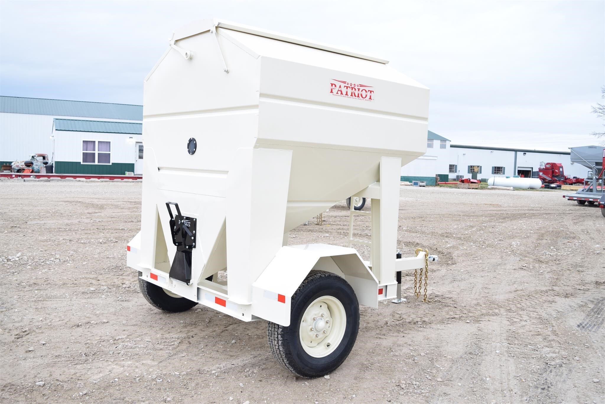 2025 Patriot GT3T Feed Wagon - $4,199 | Machinery Pete