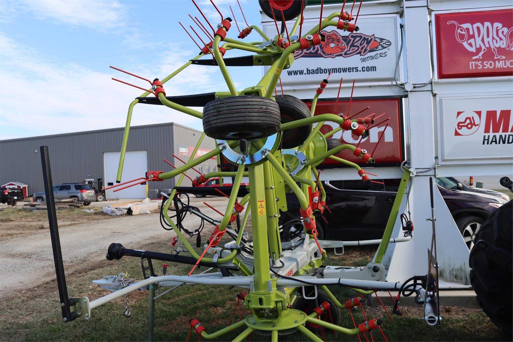 Claas Volto 800 Tedder - $30,045 | Machinery Pete