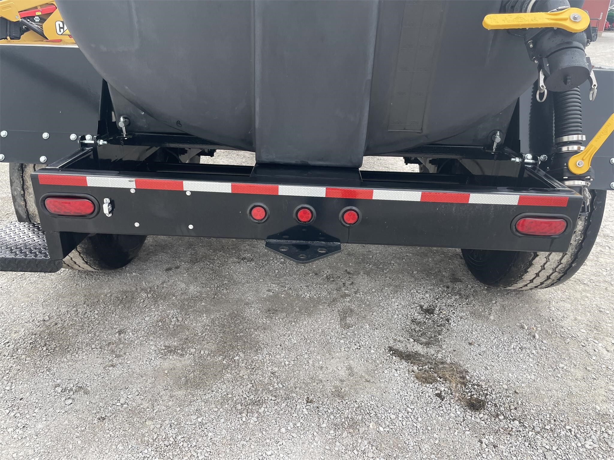 NESSA NT1900SM Pull-Type Sprayer - $33,000 | Machinery Pete