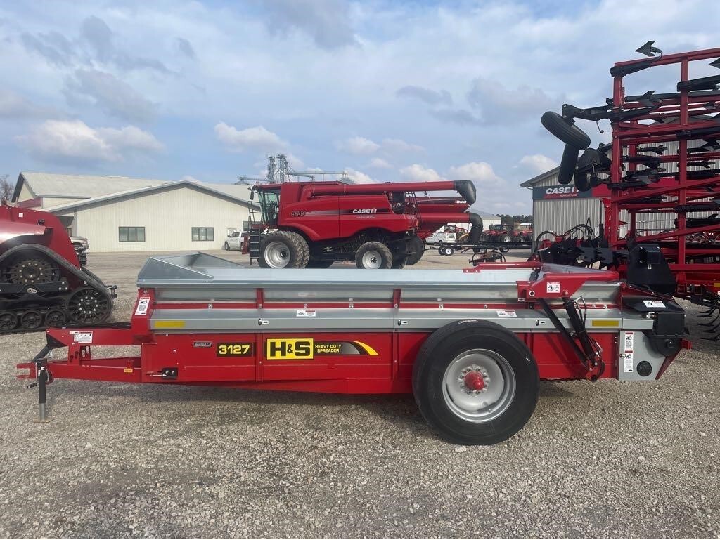 2023 H & S 3127 Manure Spreader - $Call | Machinery Pete