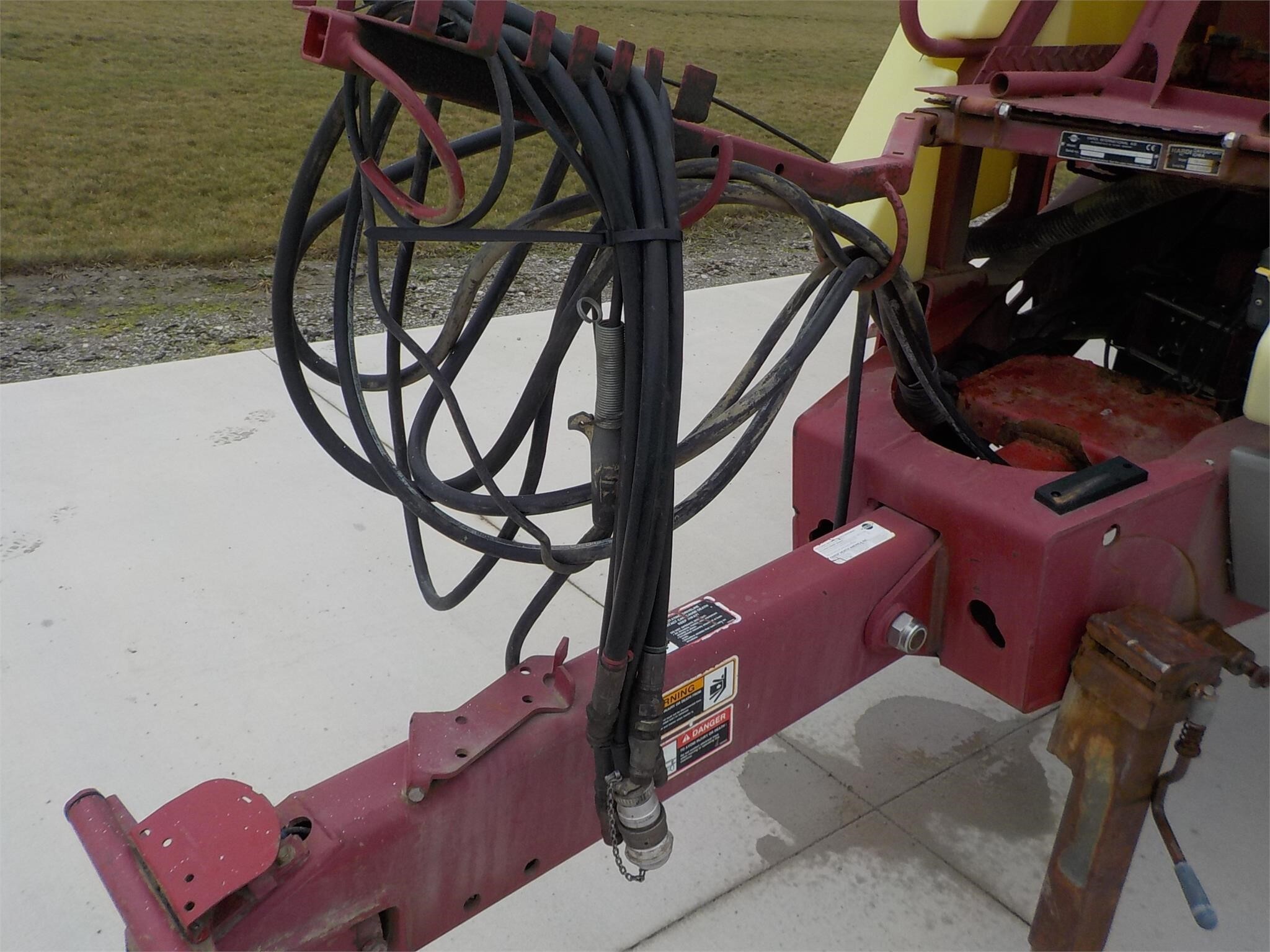 2008 Hardi Commander 4400 Pull-Type Sprayer - $23,900 | Machinery Pete