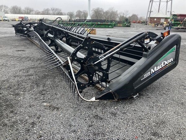 Used MacDon FD70 Platforms for Sale - 121 Listings | Machinery Pete