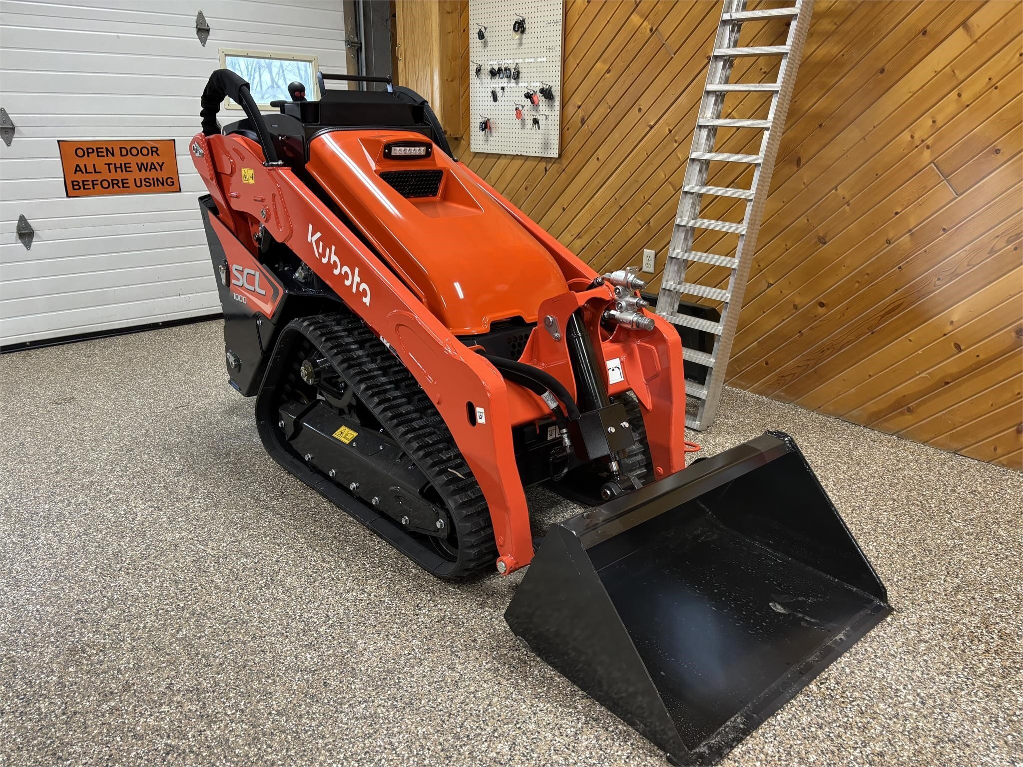 2024 Kubota SCL1000 Skid Steer - $Call | Machinery Pete