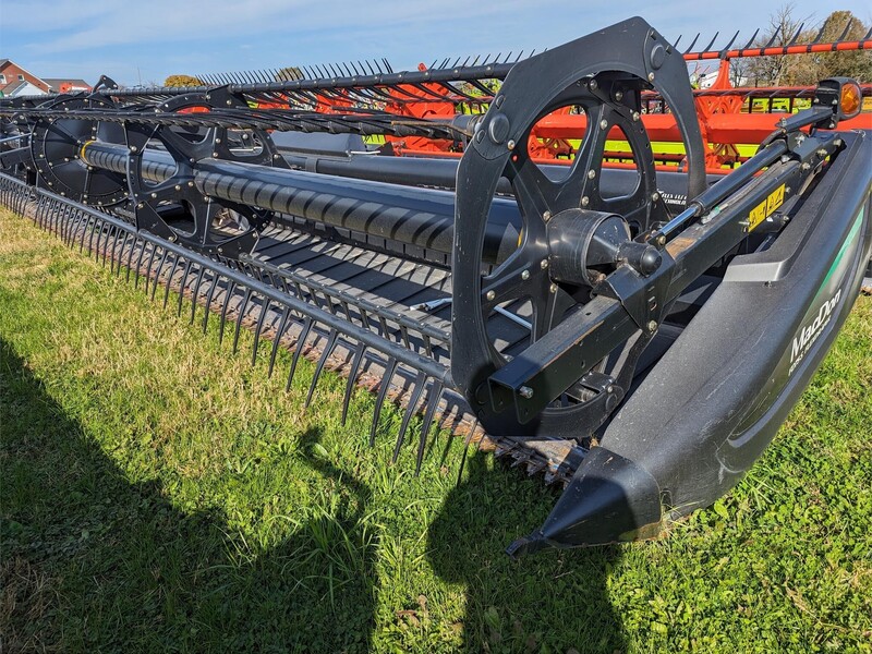 Used MacDon Headers for Sale - 988 Listings | Machinery Pete