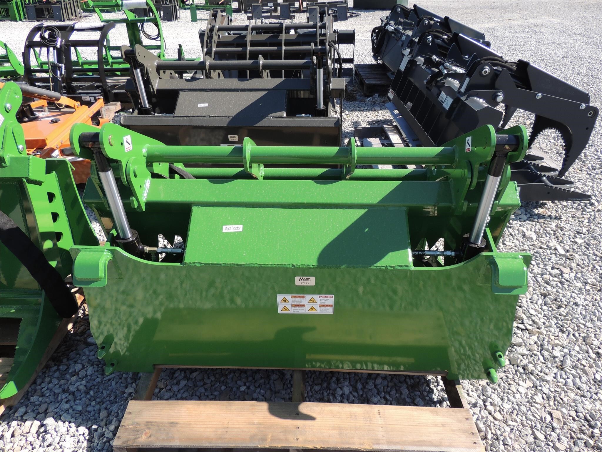 Mast Farm Service COMPACT ROOT RAKE GRAPPLE JD Loader and Skid Steer ...